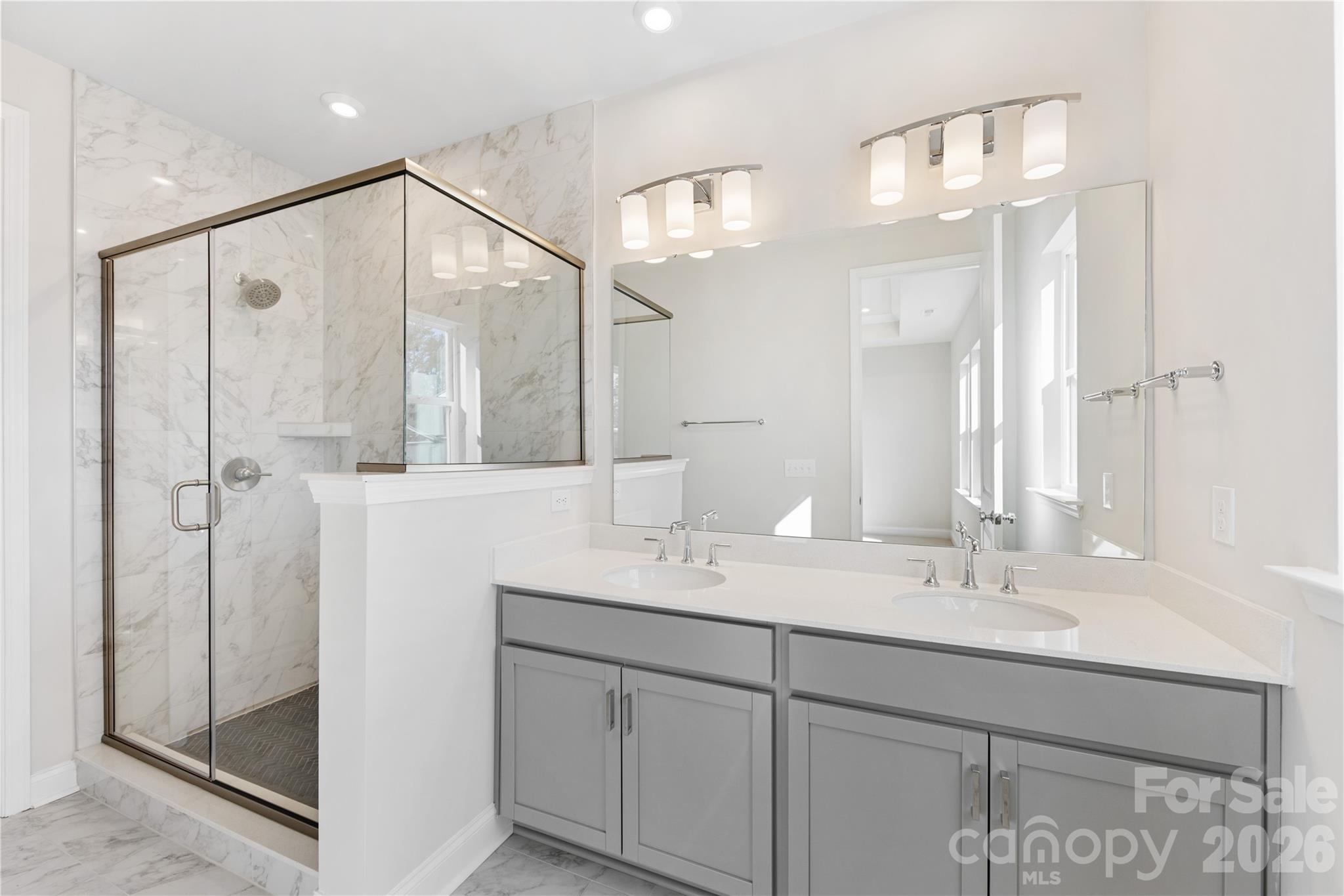 Photo 30 of 905 Archway Lane, Charlotte, NC