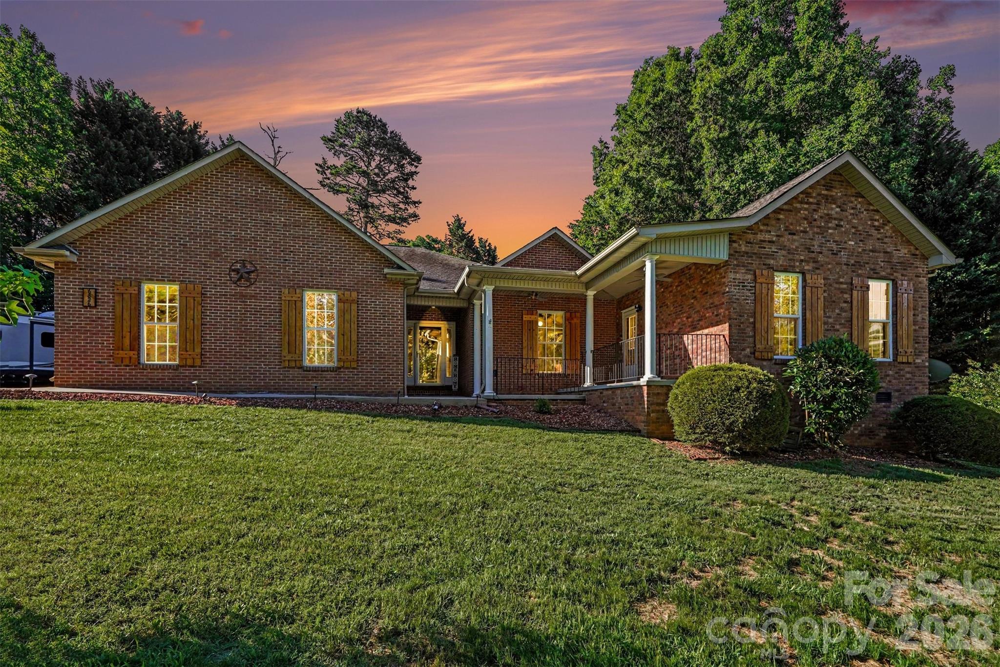 Home for sale at 6826 Teal Drive, Denver, NC — photo 1 of 28