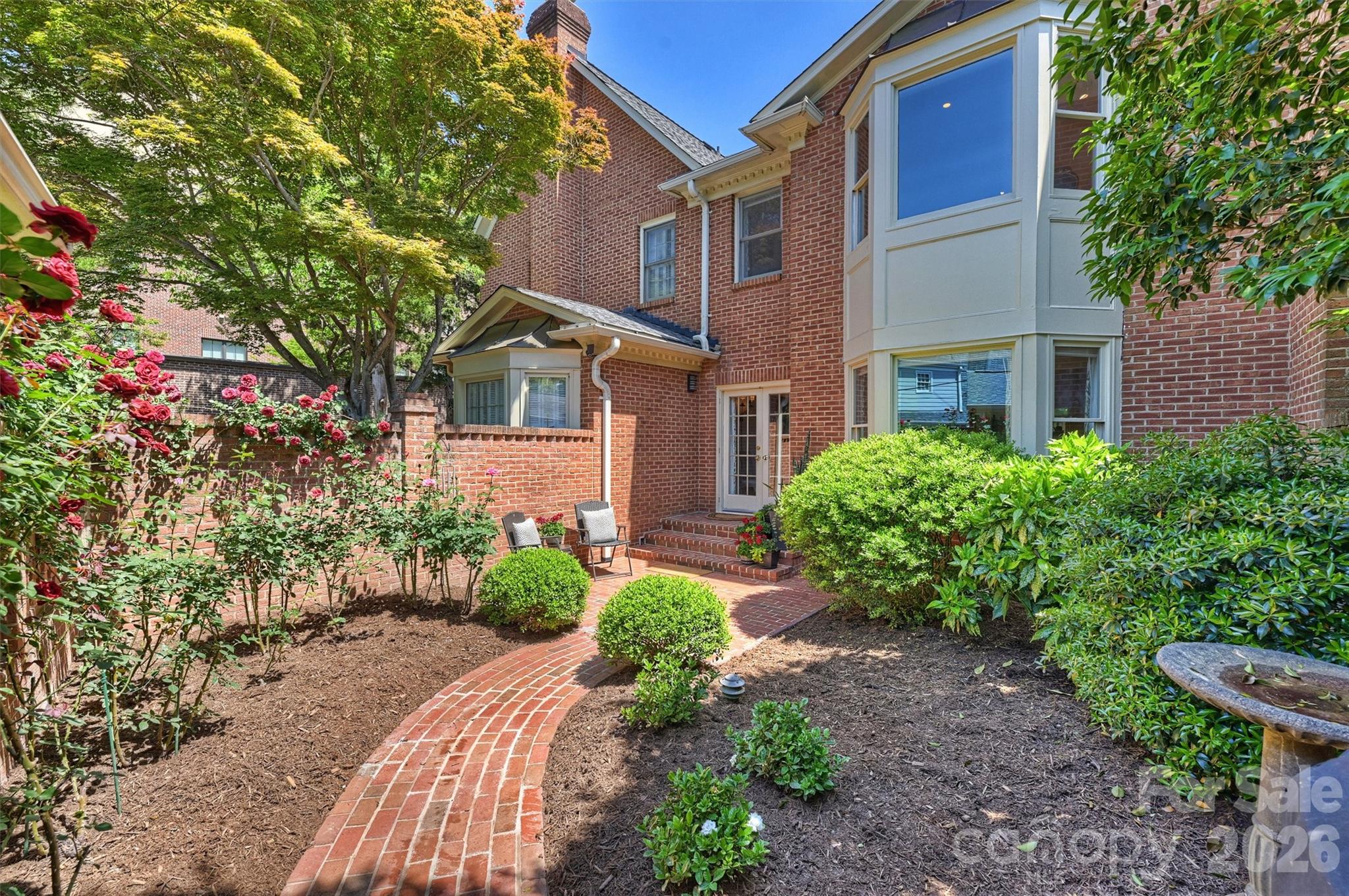 Photo 38 of 2320 Selwyn Avenue, Charlotte, NC