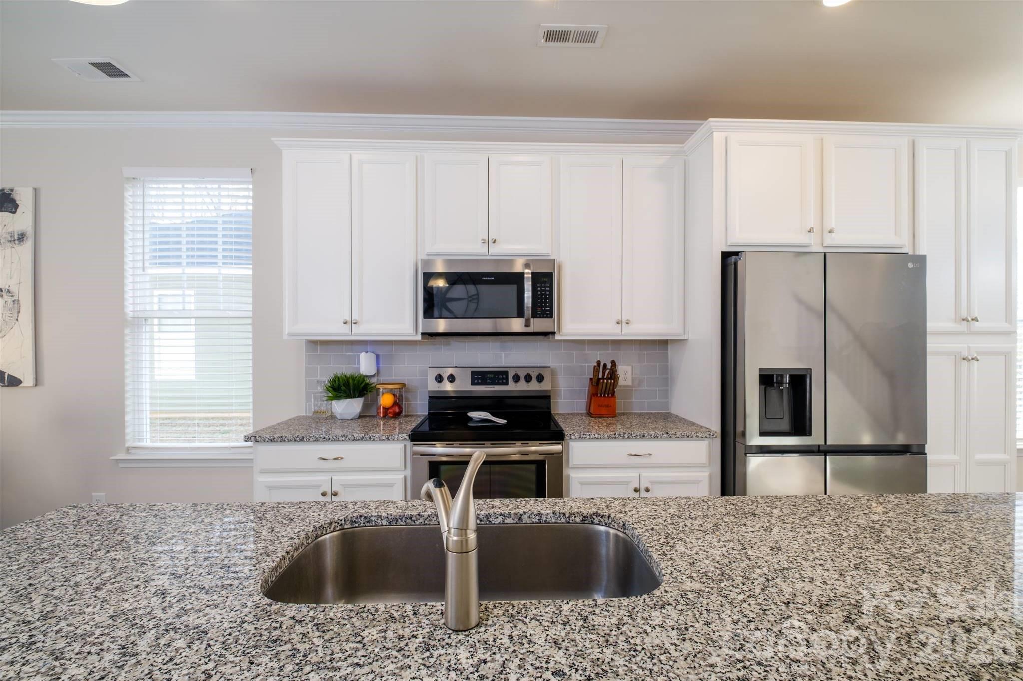 Photo 10 of 8156 Merryvale Lane, Charlotte, NC