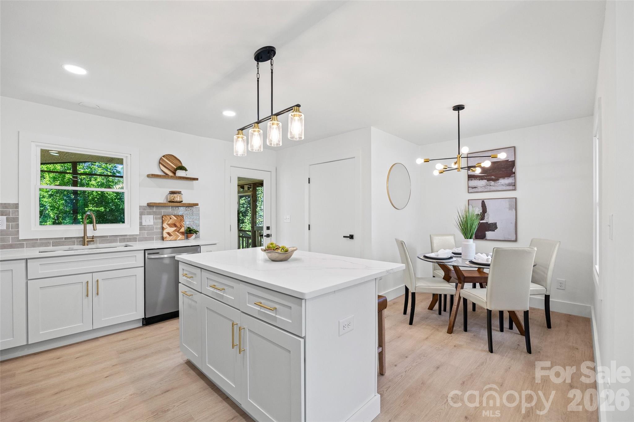4200 Abbeydale Drive, Charlotte, NC - photo 8 of 27