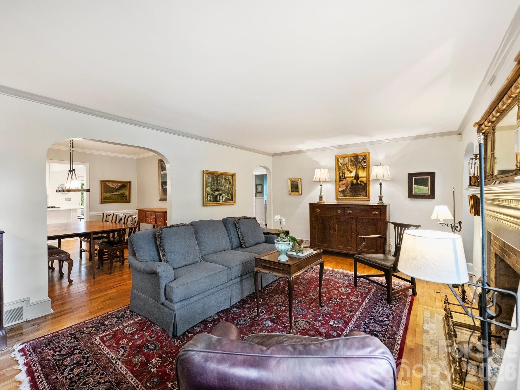 Photo 6 of 2126 Cumberland Avenue, Charlotte, NC