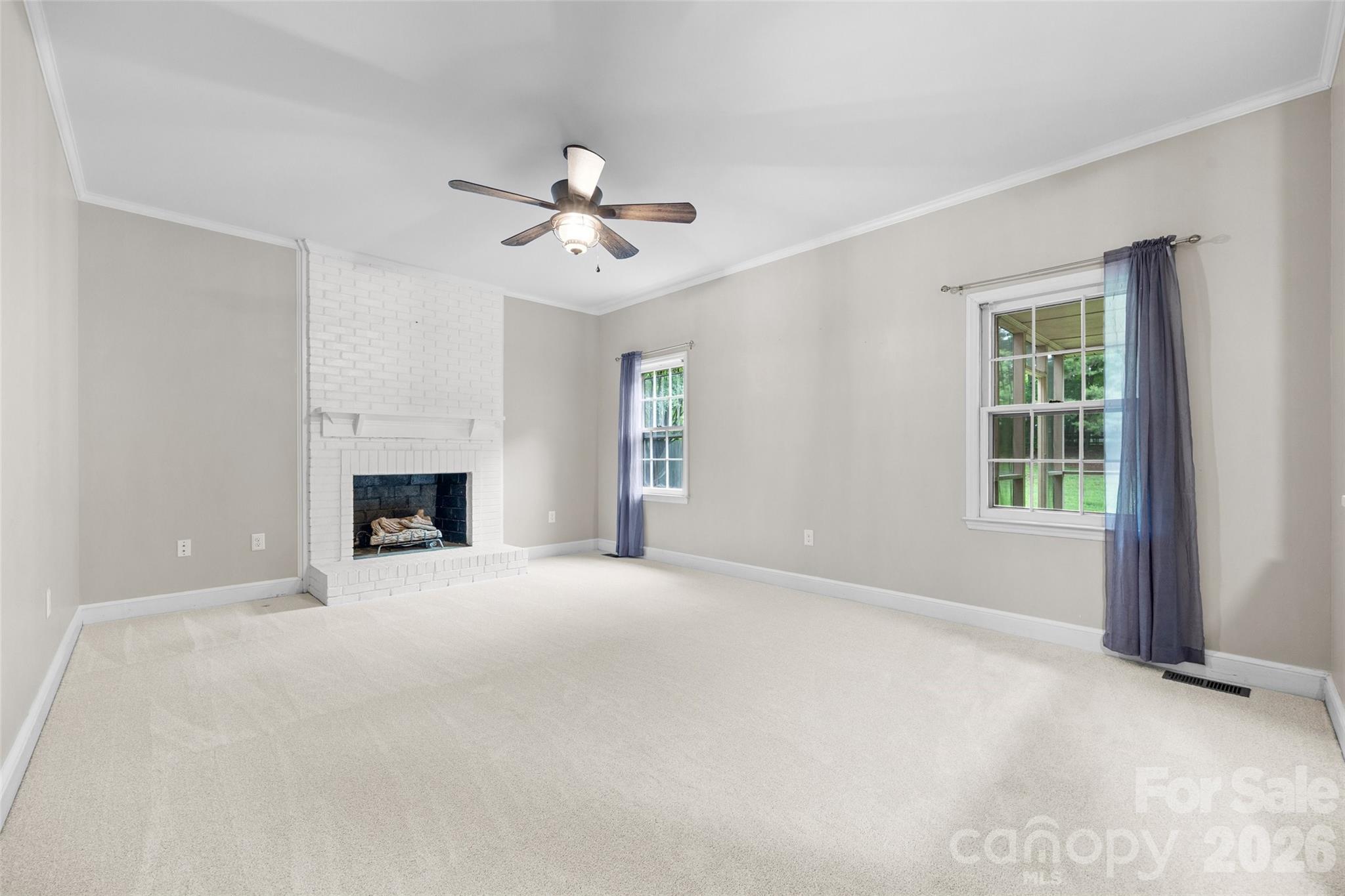 Photo 8 of 2115 E Providence Drive, Charlotte, NC