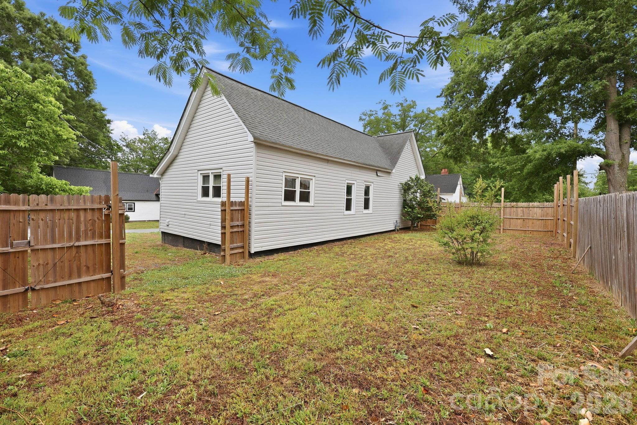 904 Mill Street, Albemarle, NC - photo 11 of 33