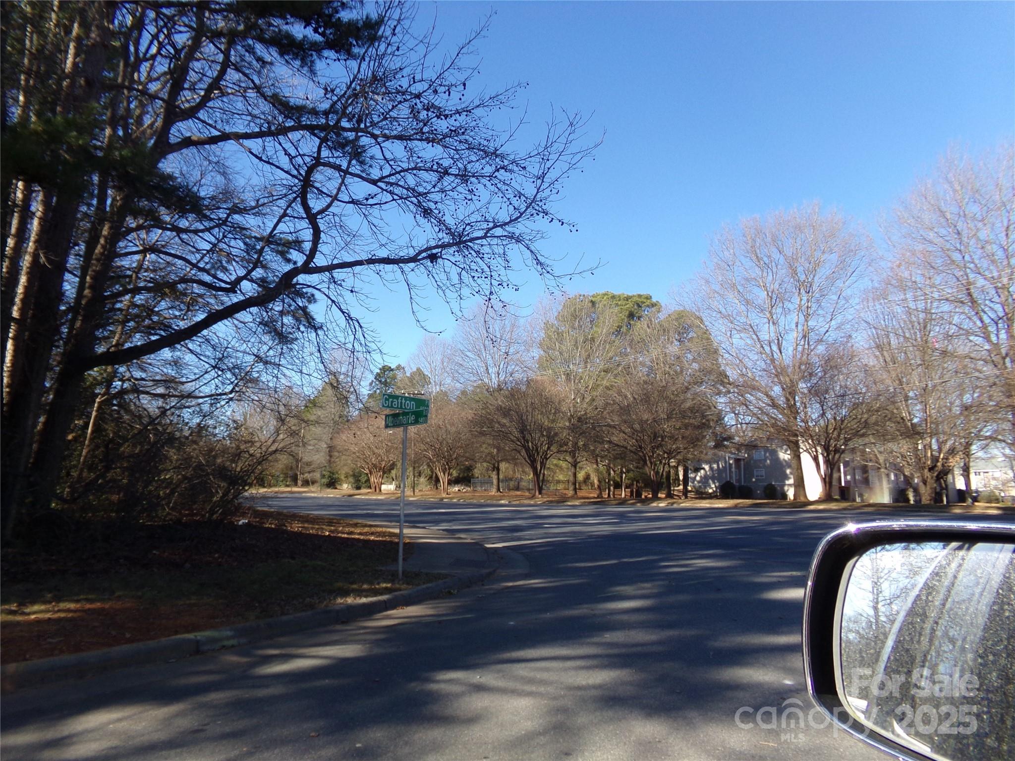 Home for sale at 5514 Grafton Place, Charlotte, NC — photo 1 of 16