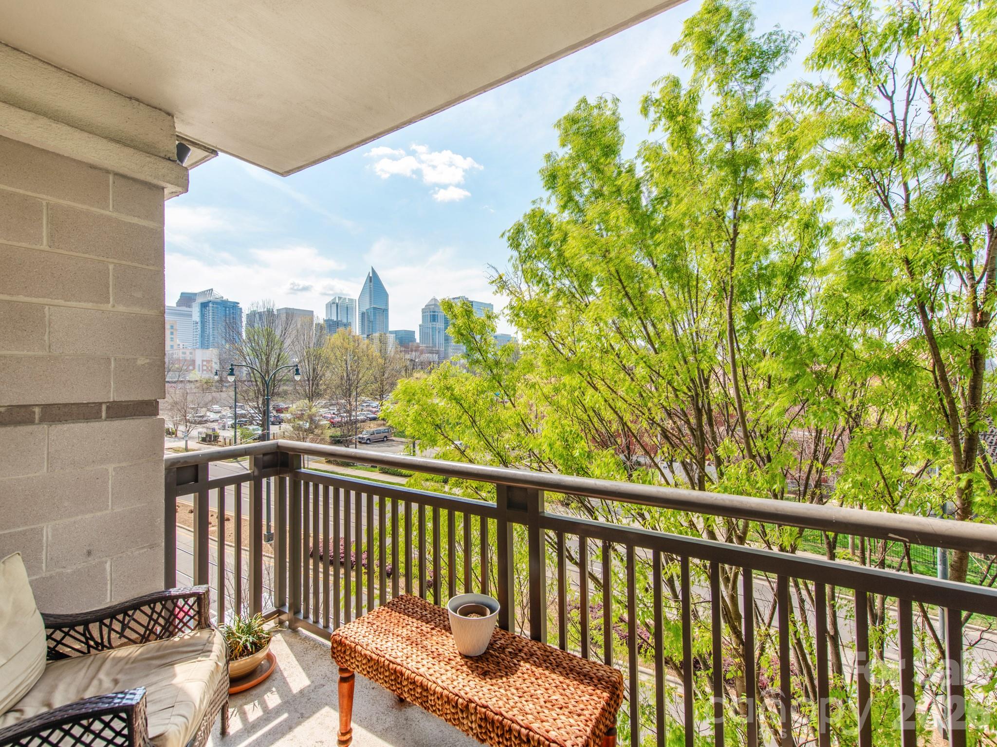 Photo 9 of 718 W Trade Street414, Charlotte, NC