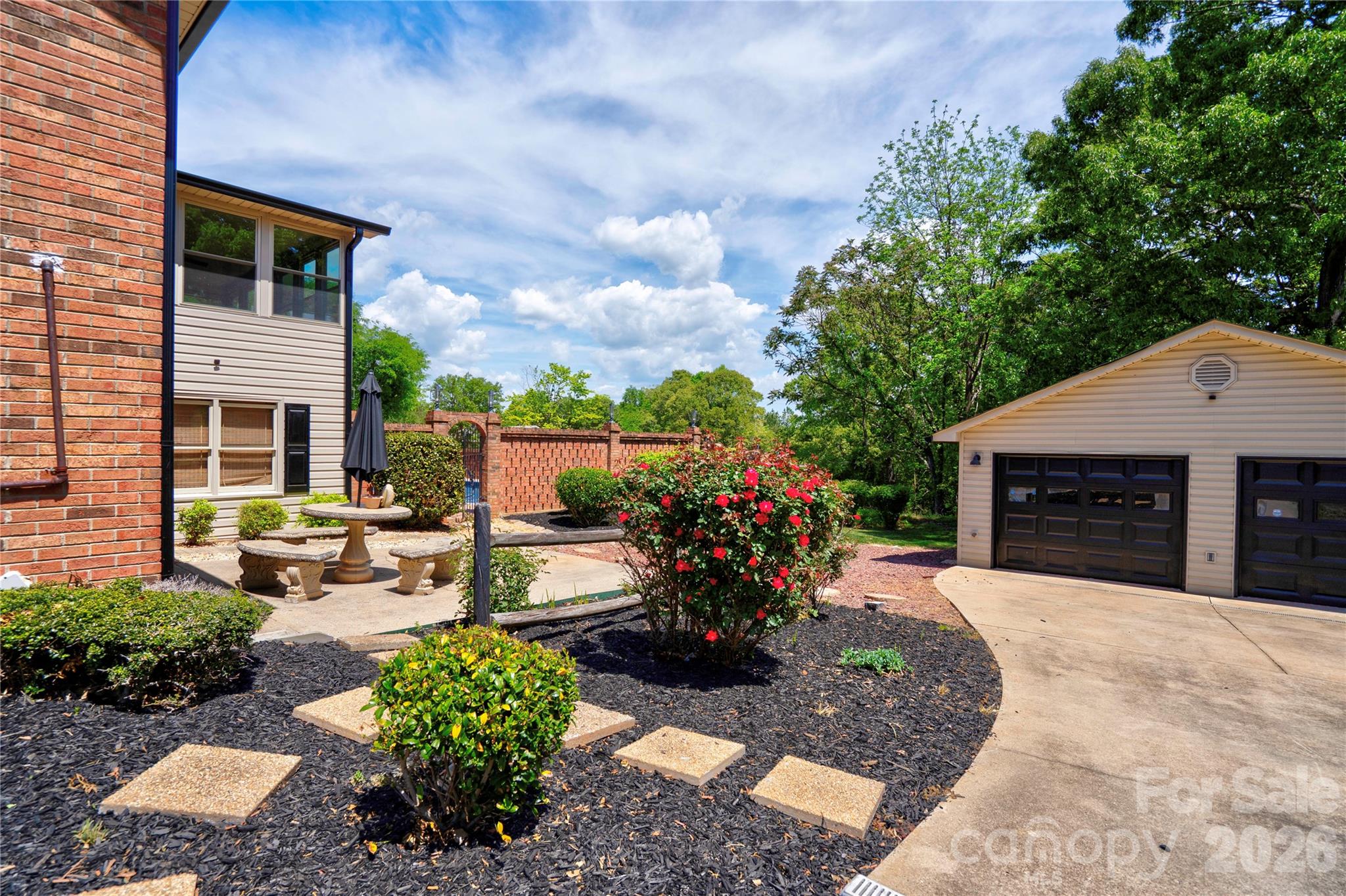 176 Knollwood Drive, Forest City, NC - photo 4 of 34
