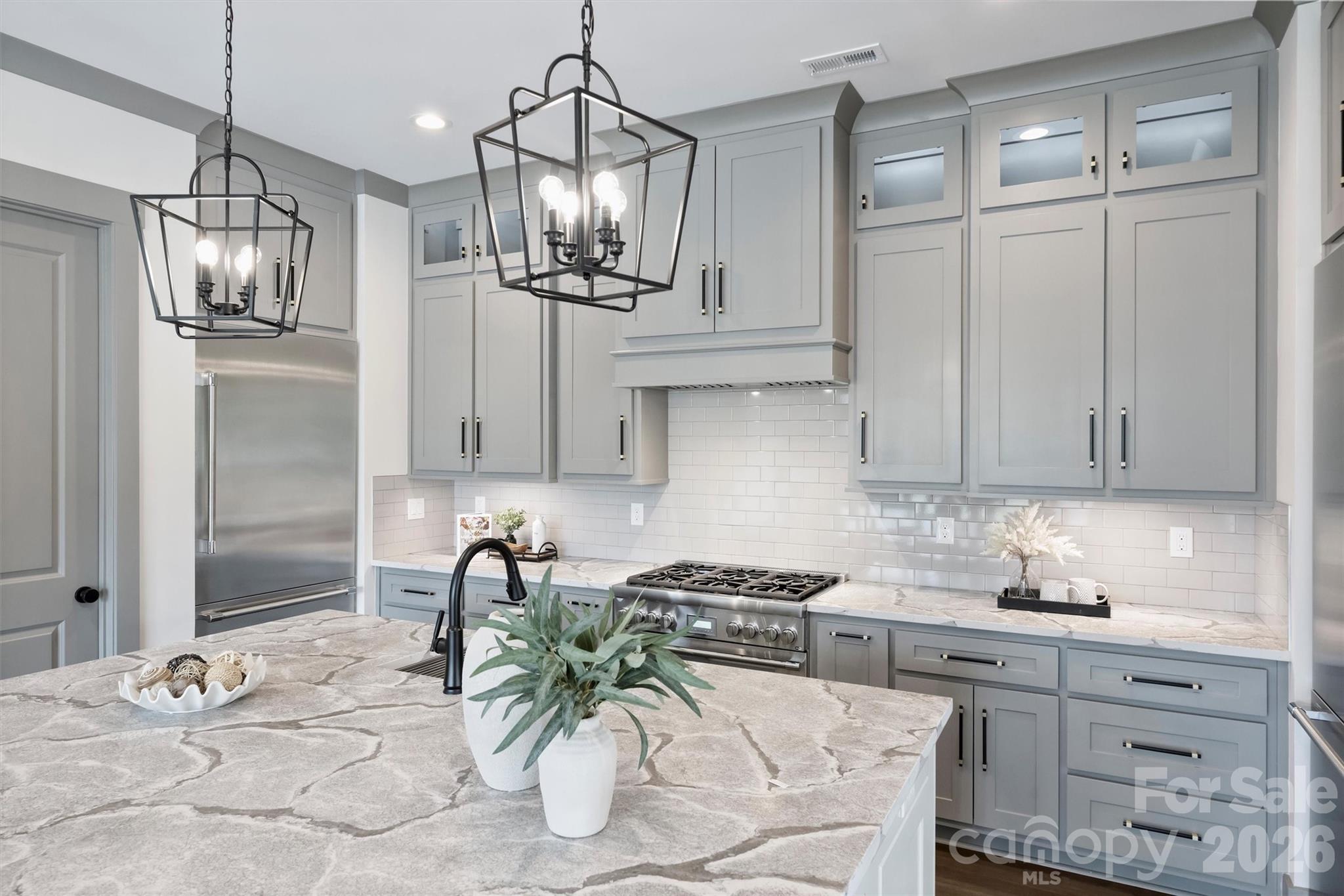 8159 Fairview Road, Charlotte, NC - photo 16 of 49