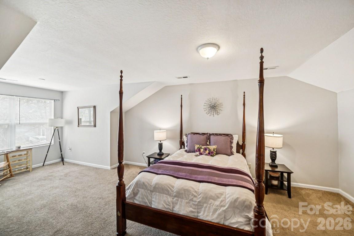 Photo 20 of 2731 Meadow Knoll Drive, Charlotte, NC