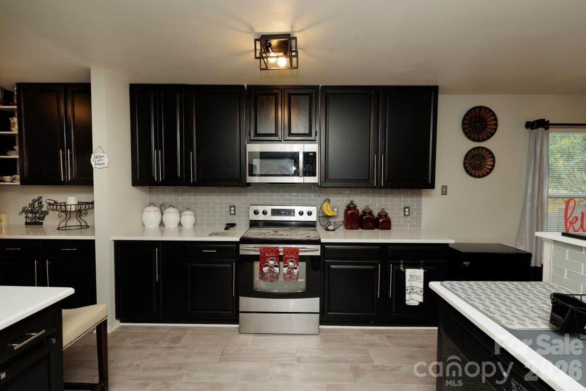 Photo 2 of 6135 Blue Ash Lane, Charlotte, NC