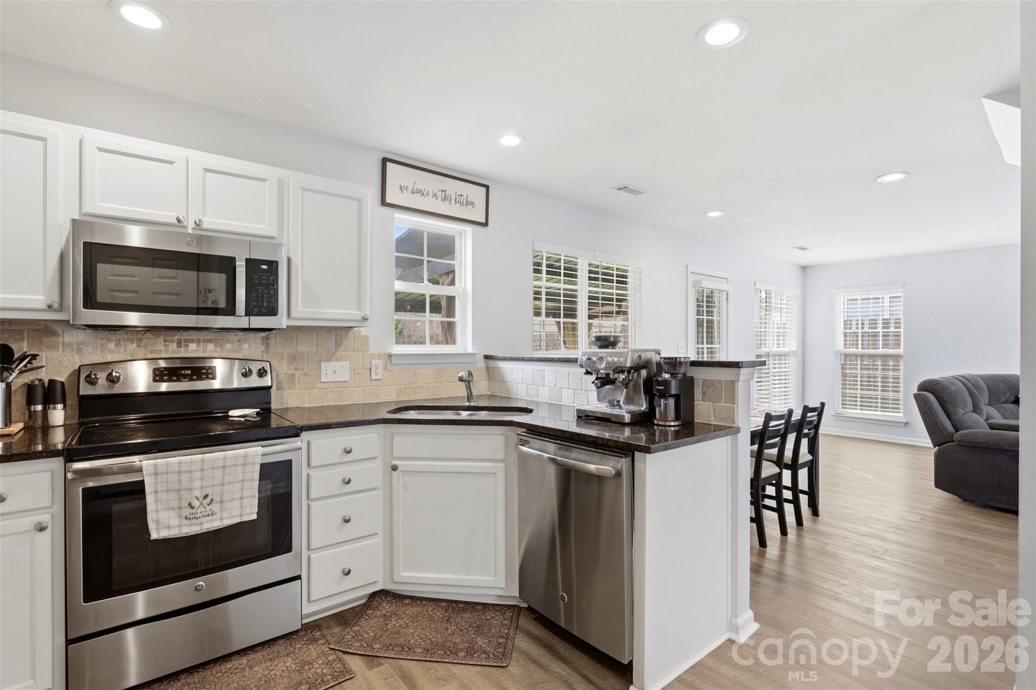 7130 Gallatin Lane, Charlotte, NC - photo 8 of 30