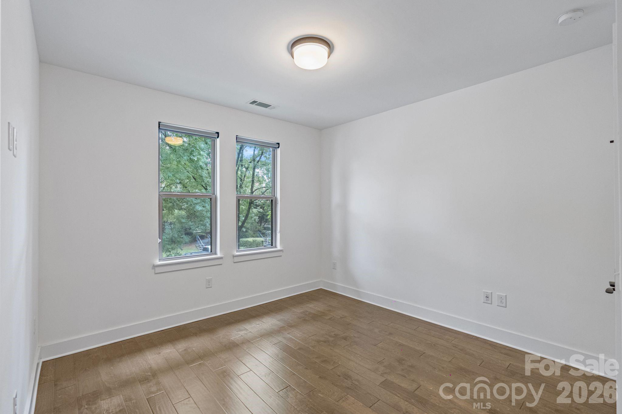 Photo 22 of 1500 Kenilworth Avenue, Charlotte, NC