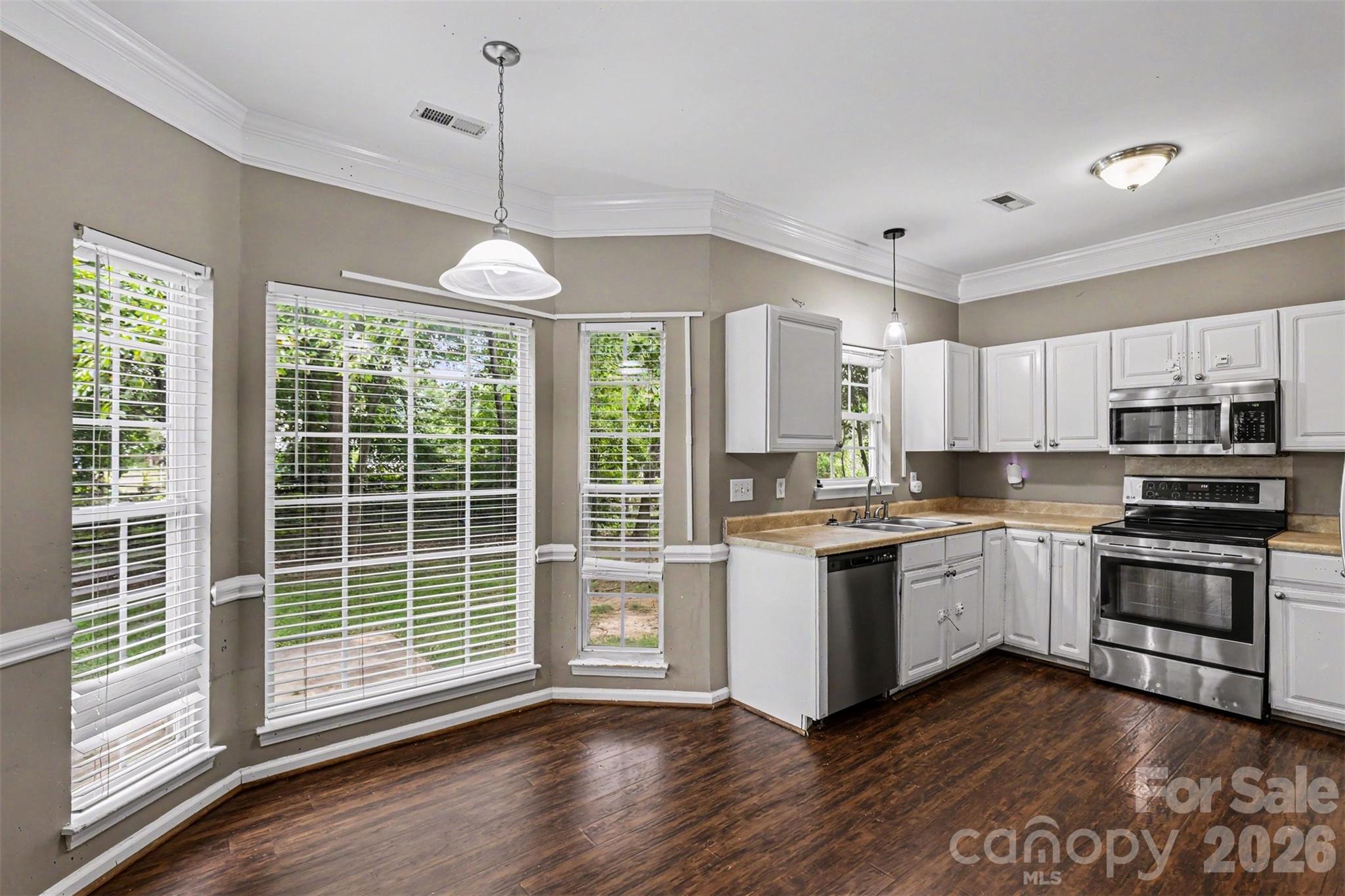 Photo 4 of 11327 Ridge Oak Drive, Charlotte, NC