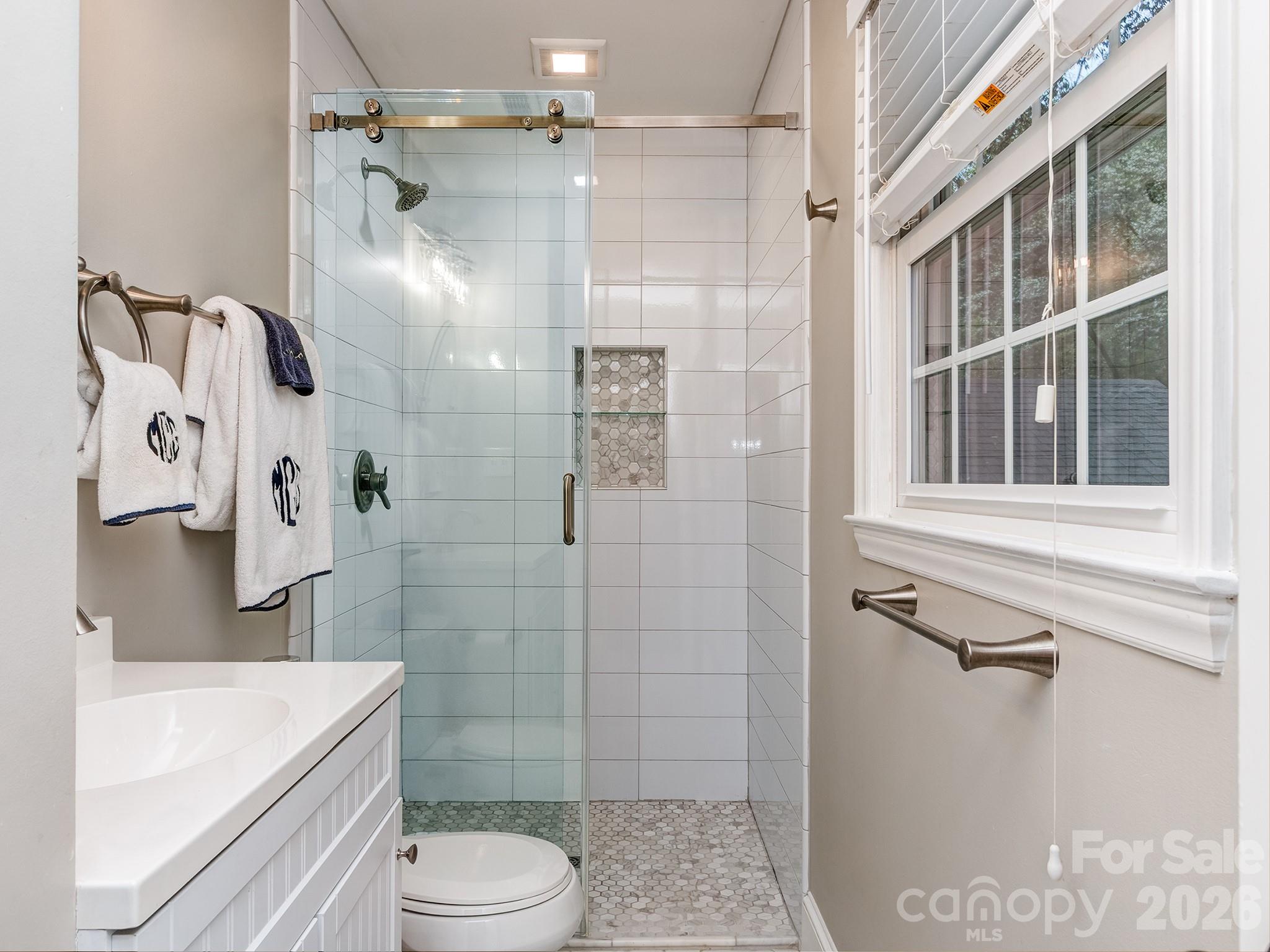 Photo 14 of 6817 Ronda Avenue, Charlotte, NC