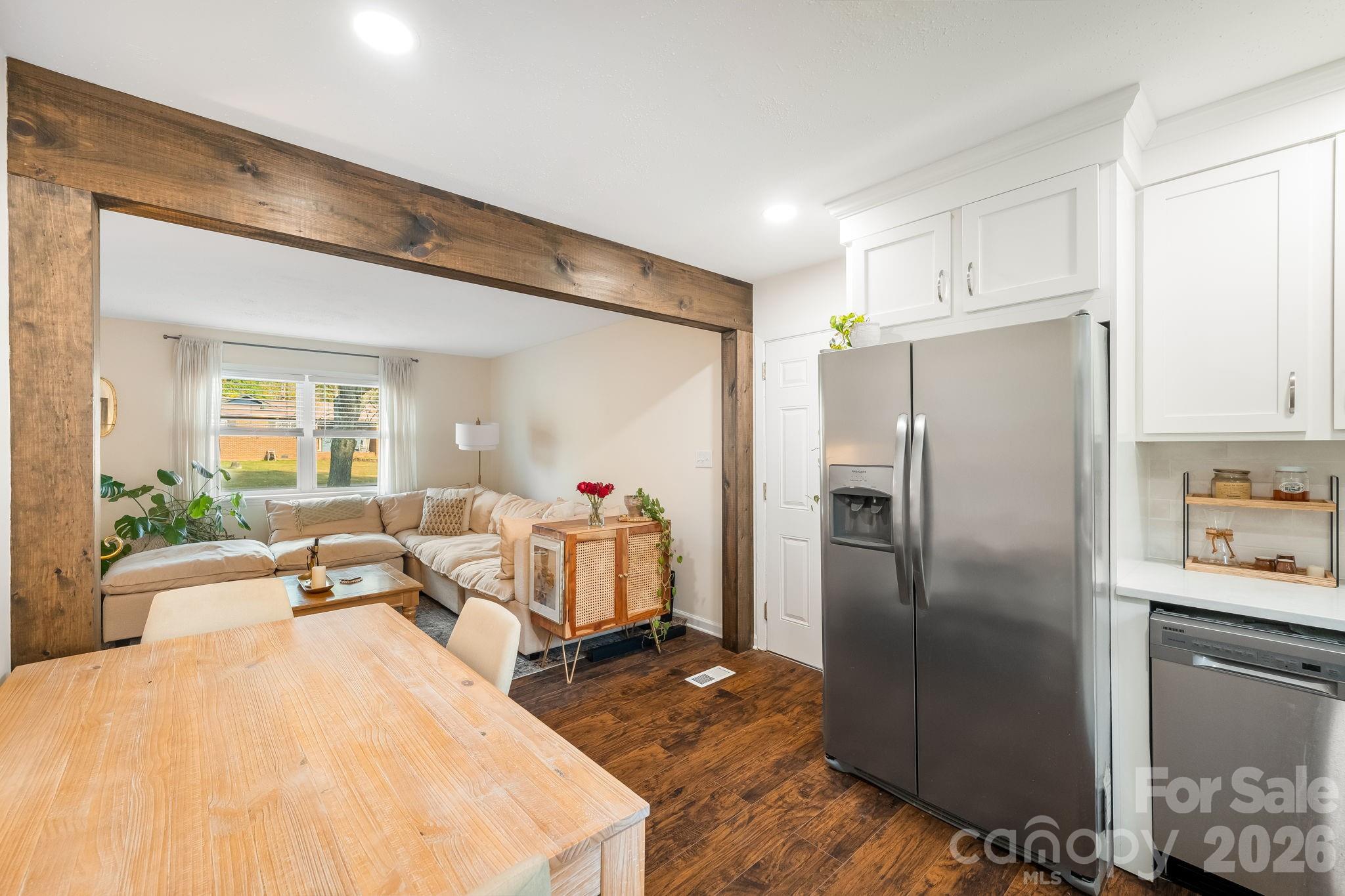 Photo 10 of 2333 Birchcrest Drive, Charlotte, NC