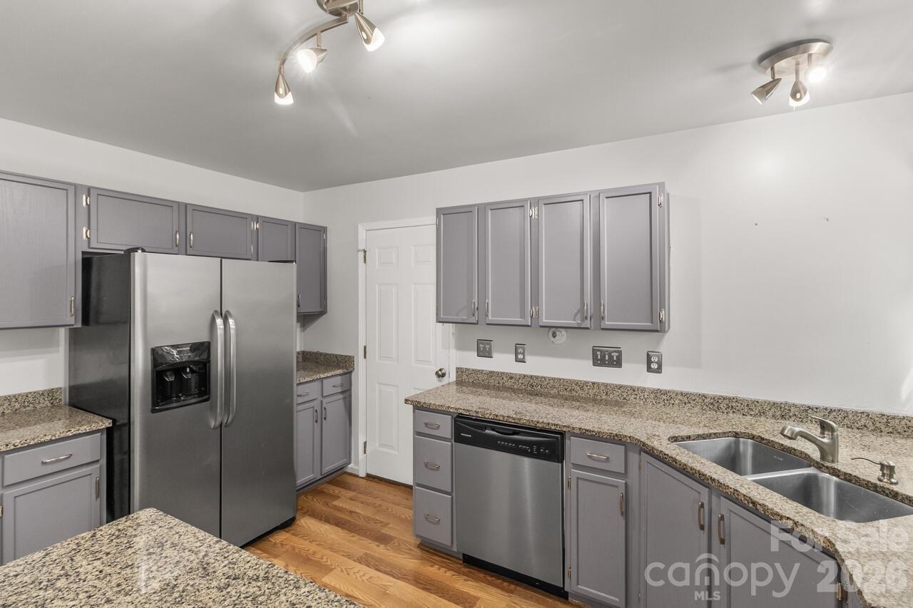 Photo 13 of 6907 Murray Grey Lane, Charlotte, NC