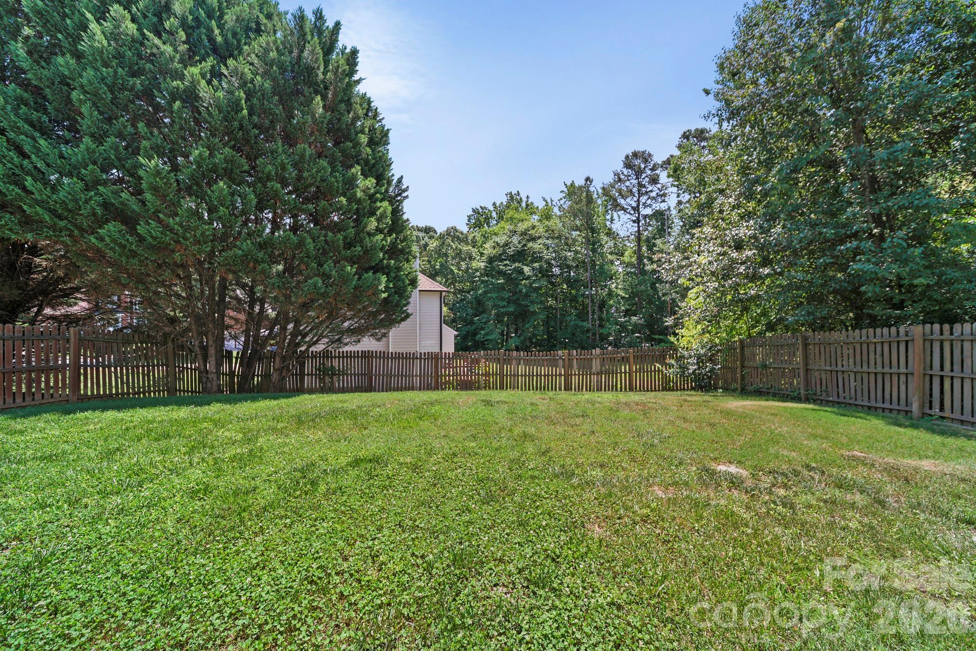 Photo 26 of 3124 Arklow Road, Charlotte, NC
