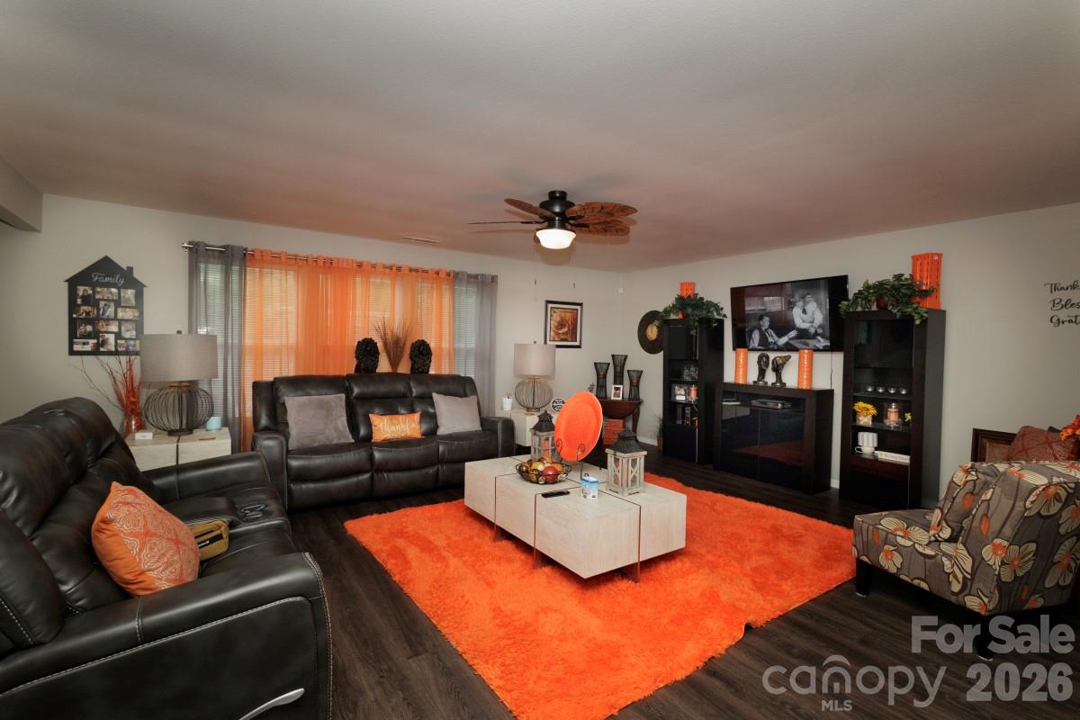 Photo 9 of 6135 Blue Ash Lane, Charlotte, NC