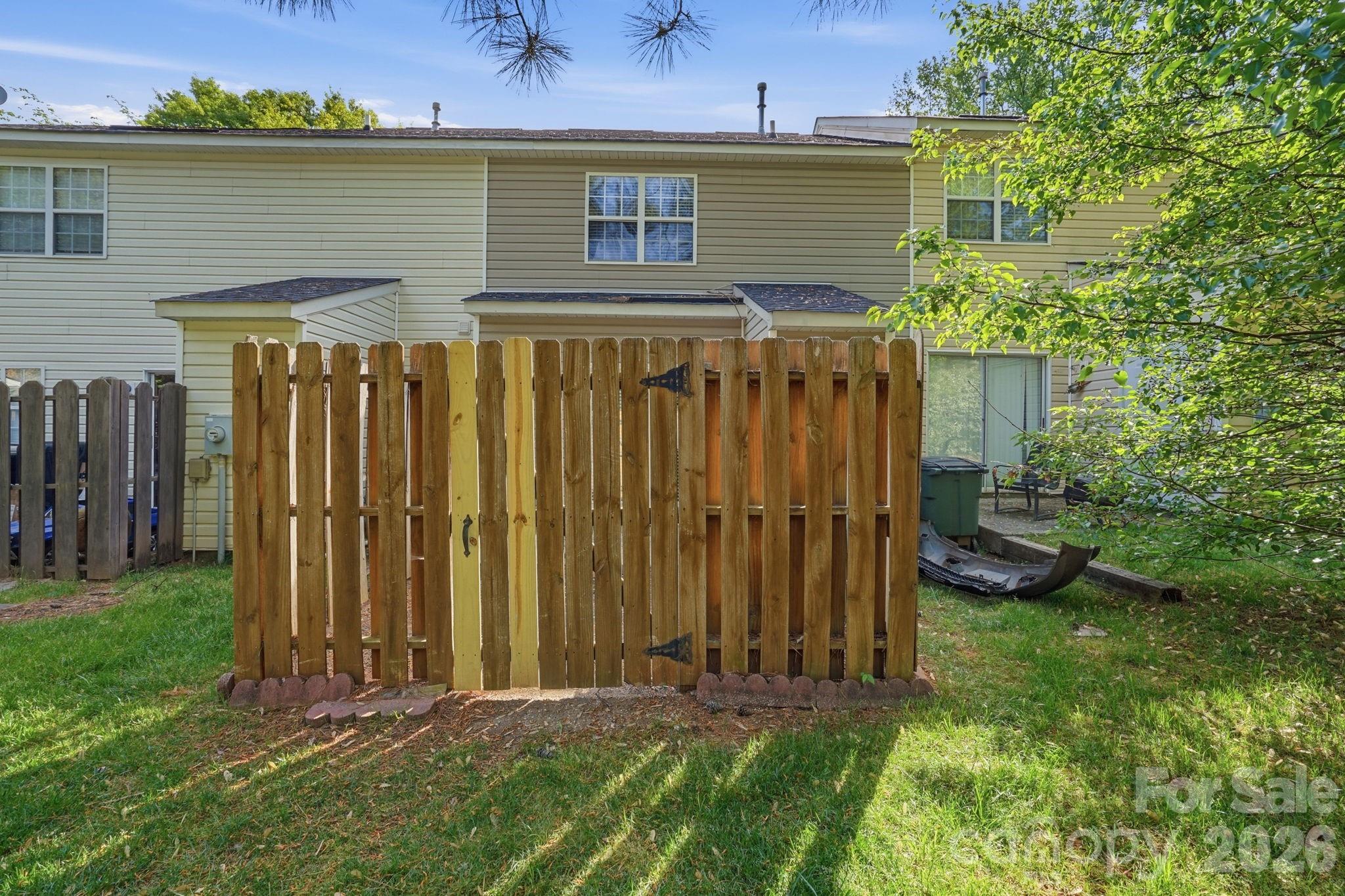 Photo 35 of 10142 Forest Landing Drive, Charlotte, NC