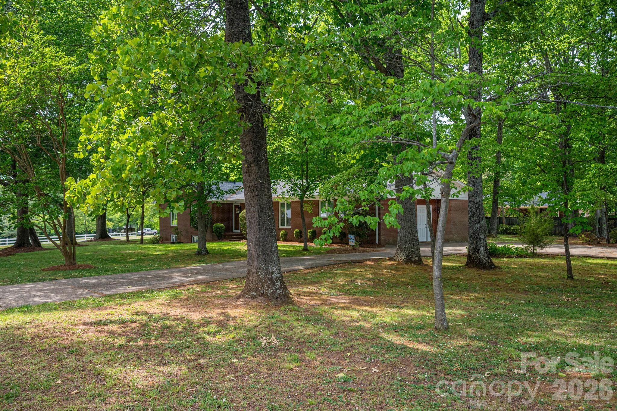 Home for sale at 602 Lee Street, Kings Mountain, NC — photo 13 of 47
