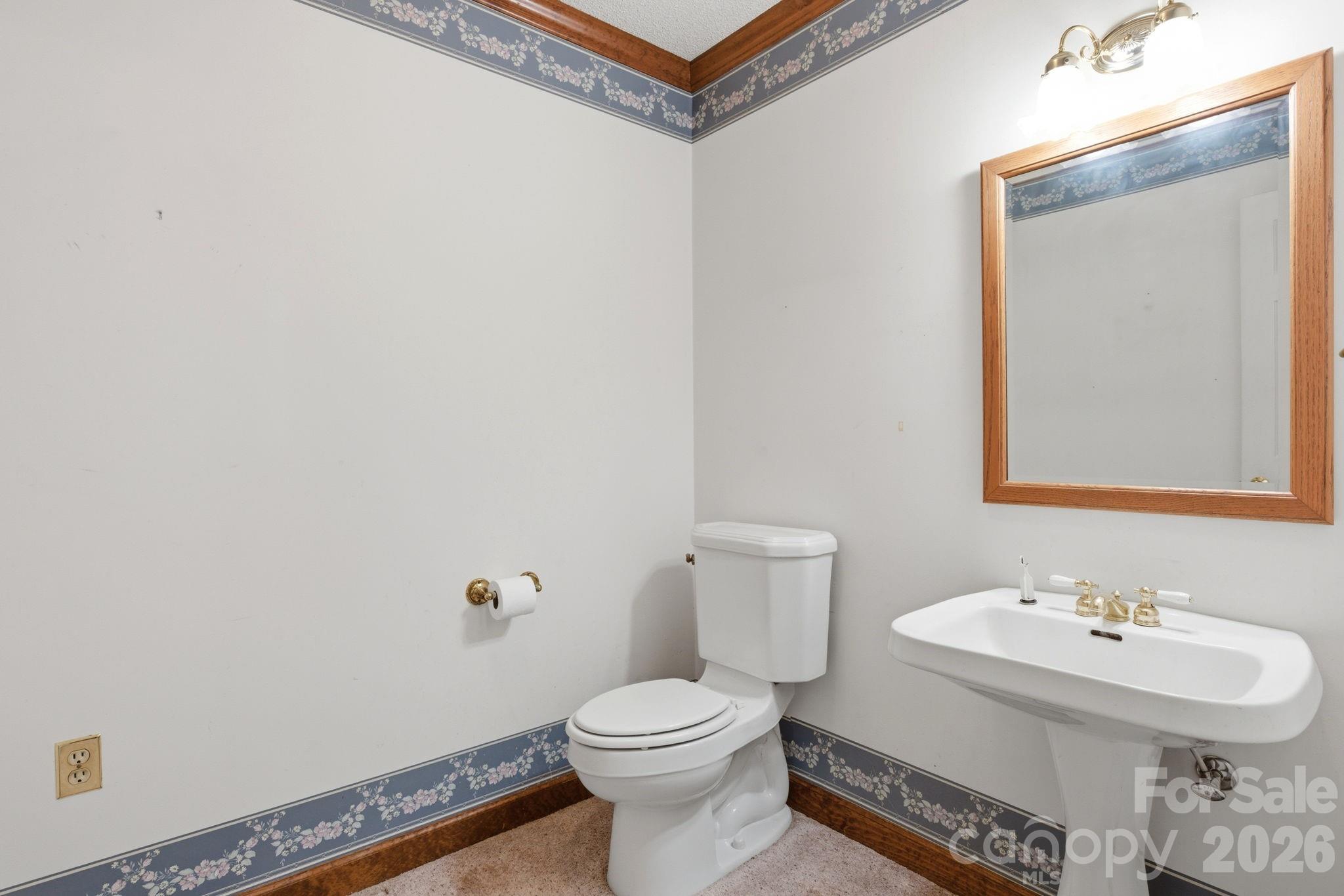4804 Elmhurst Drive NE, Hickory, NC - photo 9 of 40