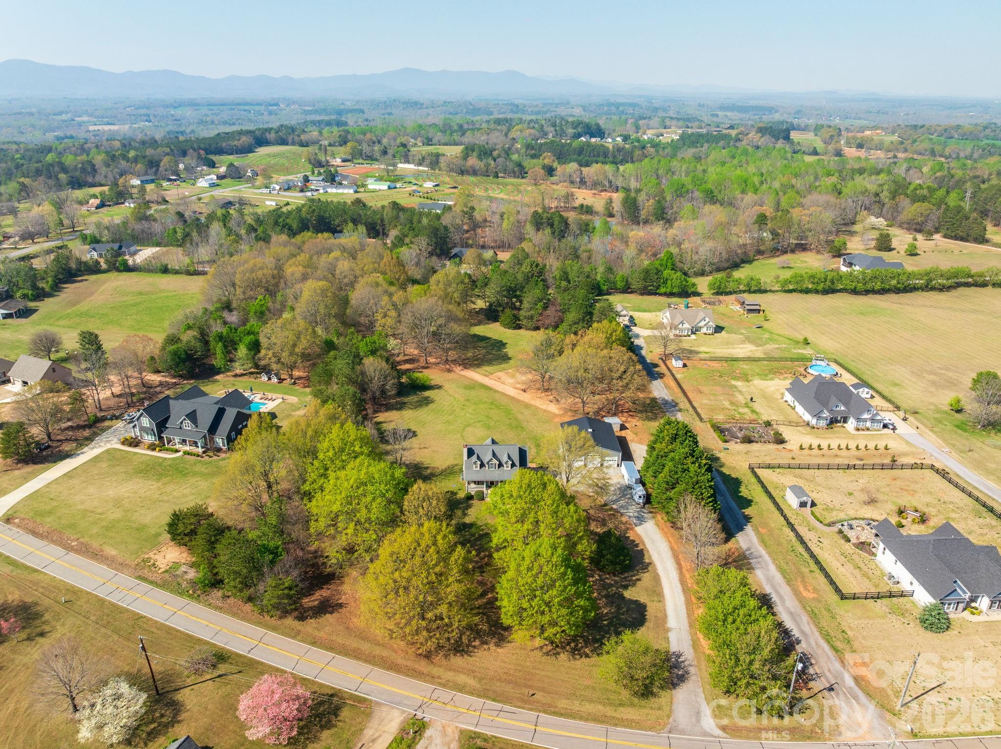 1570 Roddy Road, Campobello, SC - photo 34 of 39