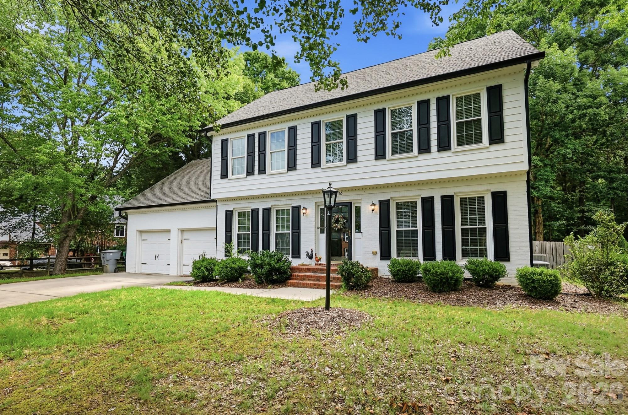 Photo 2 of 10129 Hanover Glen Road, Charlotte, NC