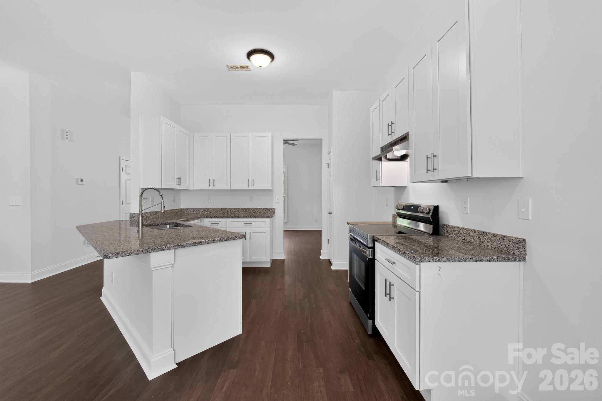 Photo 6 of 11518 Planters Estates Drive, Charlotte, NC