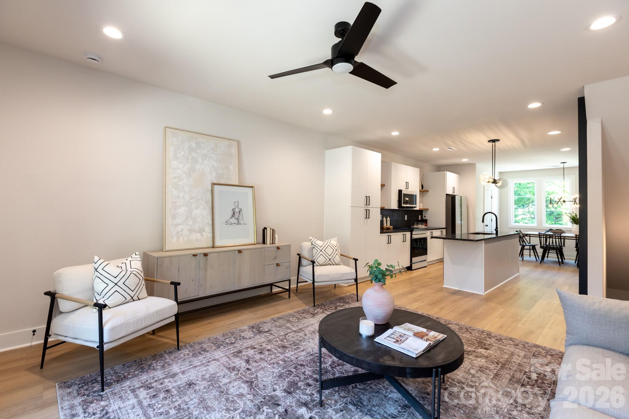 Photo 4 of 1308 Carolyn Drive, Charlotte, NC