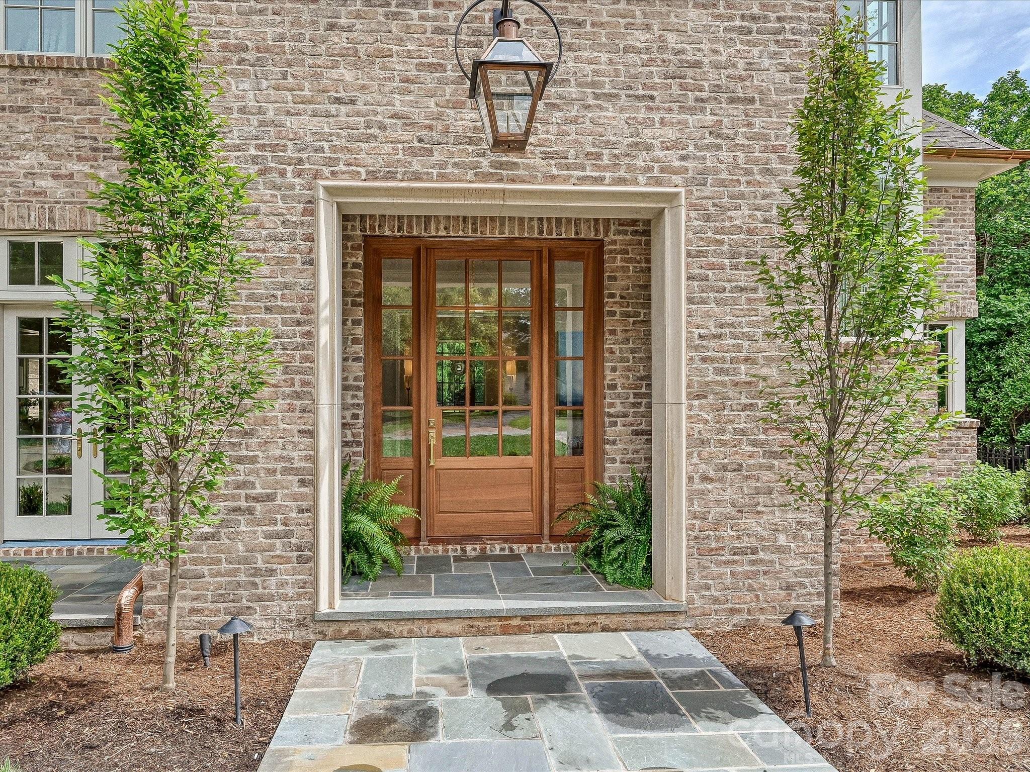Photo 2 of 3701 Pelham Lane, Charlotte, NC