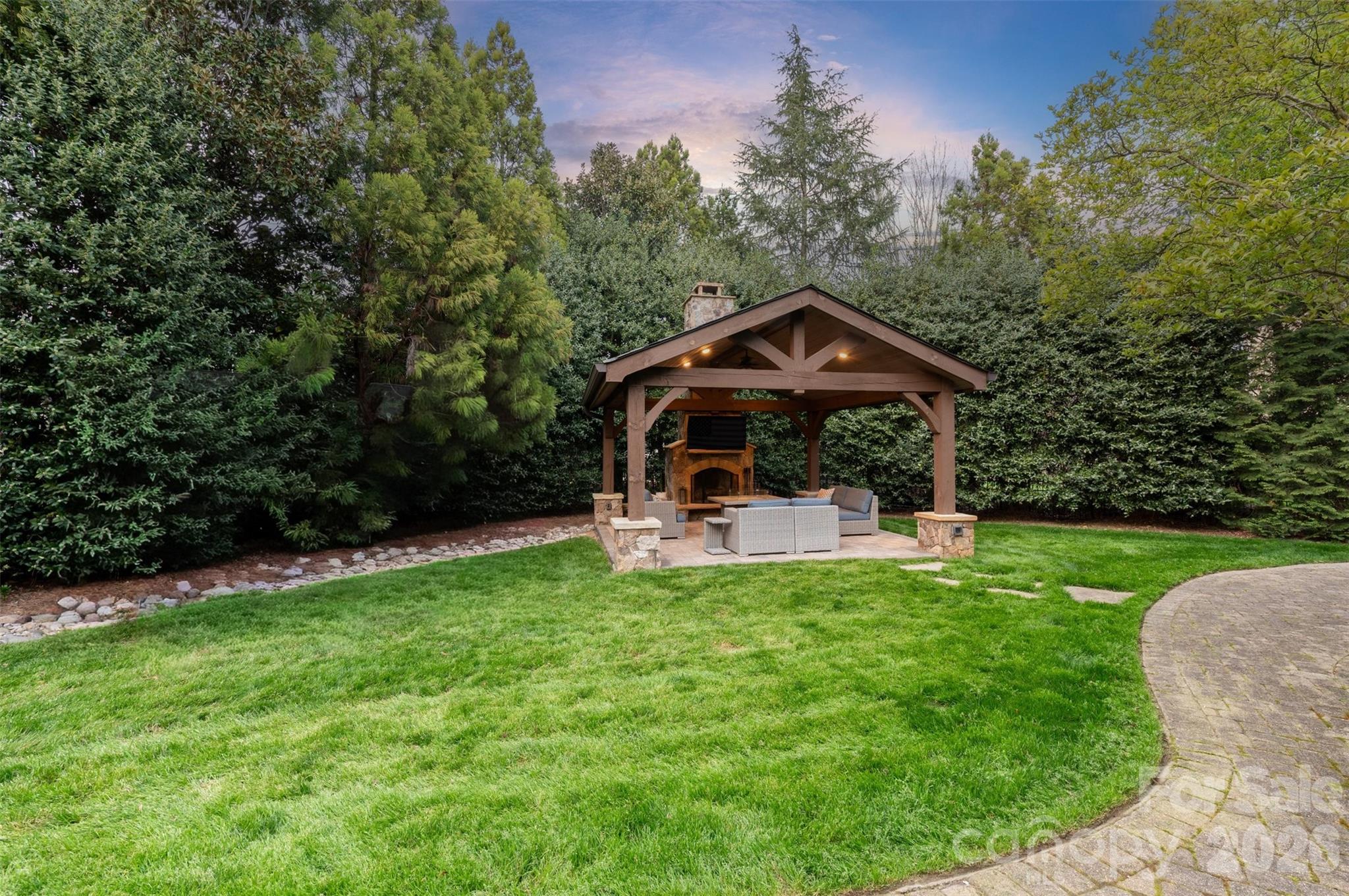 Photo 4 of 8304 Marcliffe Court, Waxhaw, NC