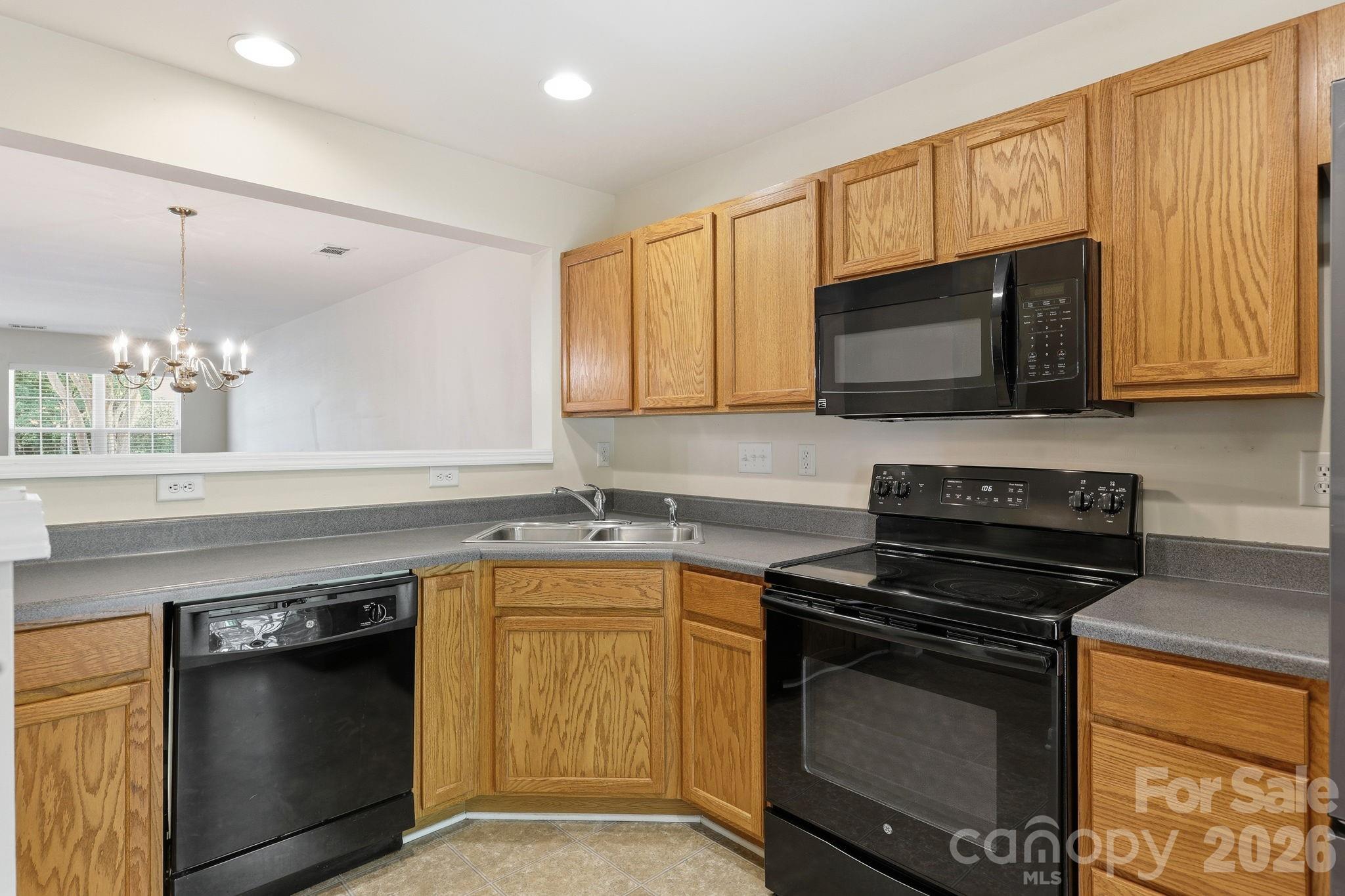 2548 Brackley Place NW, Concord, NC - photo 4 of 48