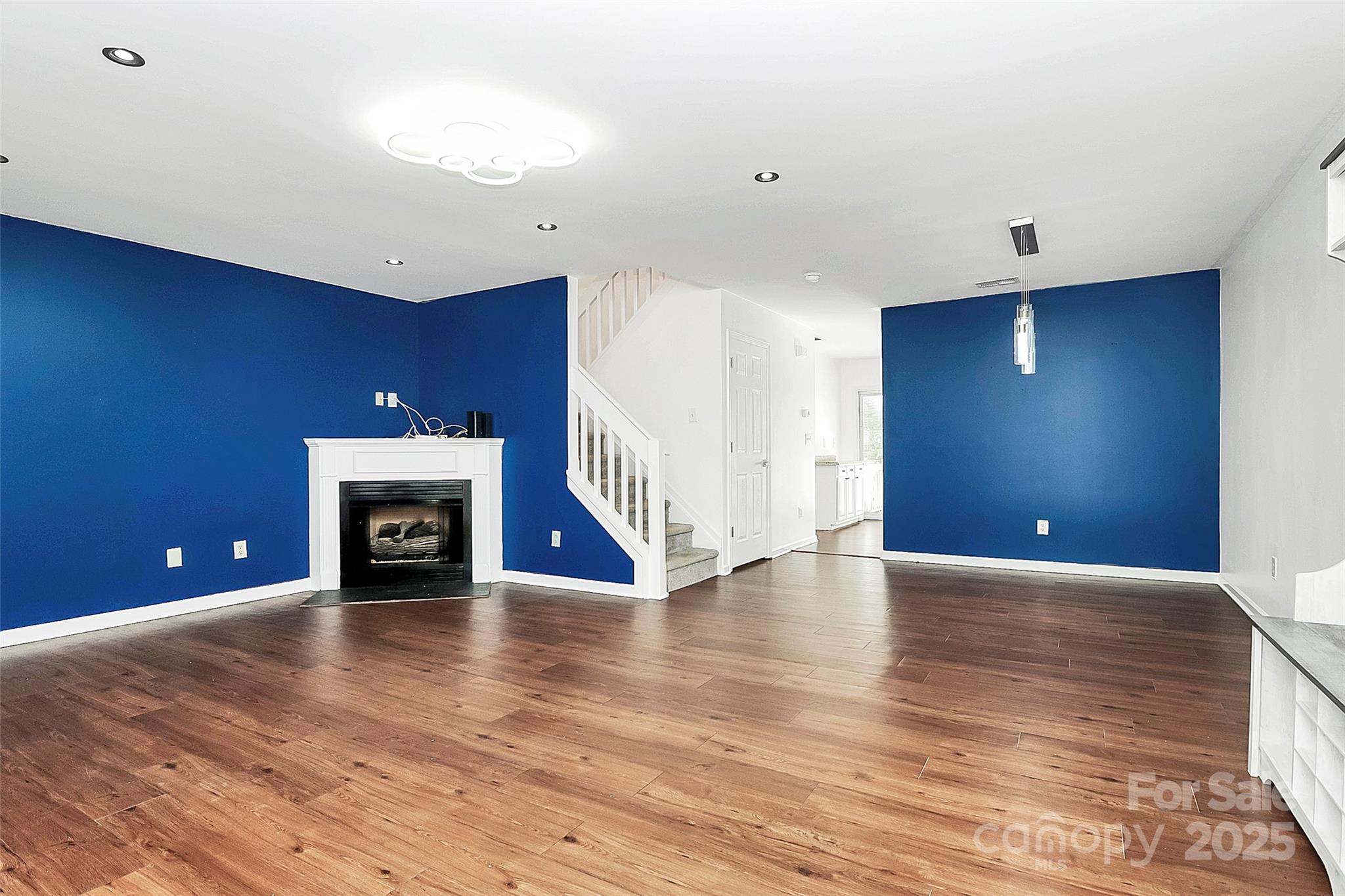 Photo 3 of 10549 Yellow Rose Lane, Charlotte, NC