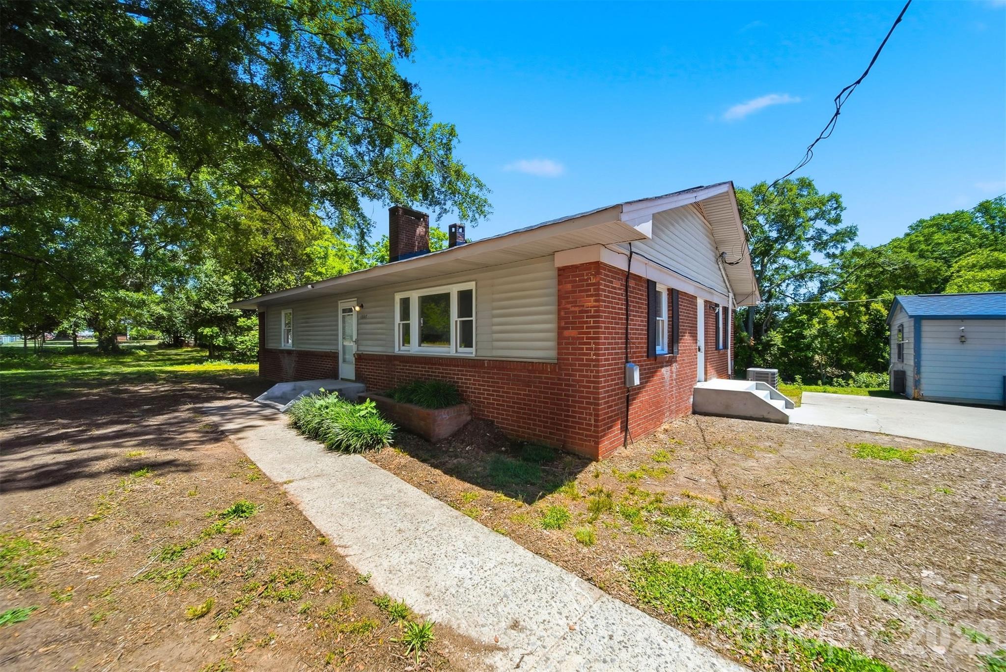 1807 S Post Road, Shelby, NC - photo 21 of 33