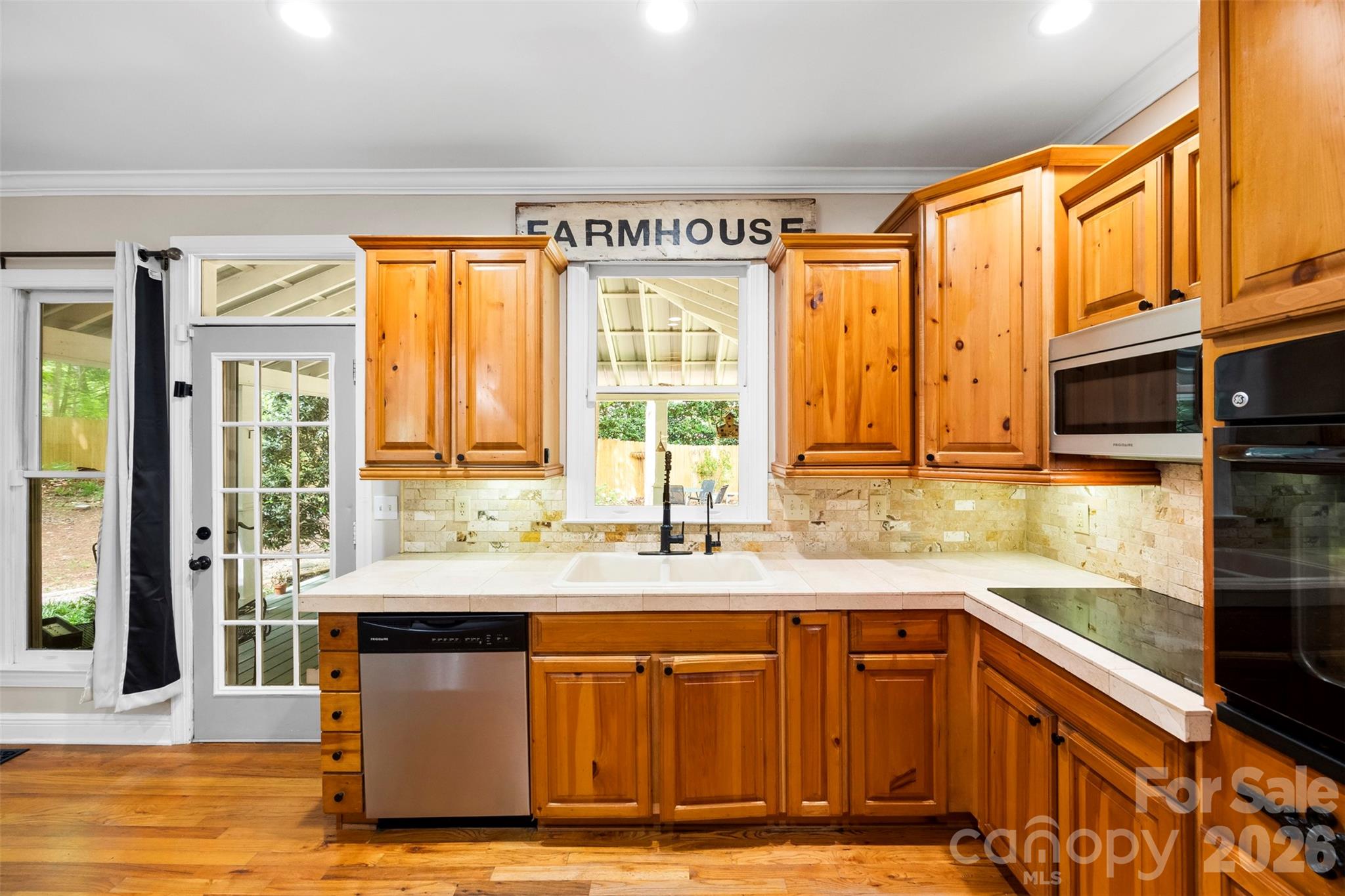 10112 Windtree Lane, Charlotte, NC - photo 14 of 47