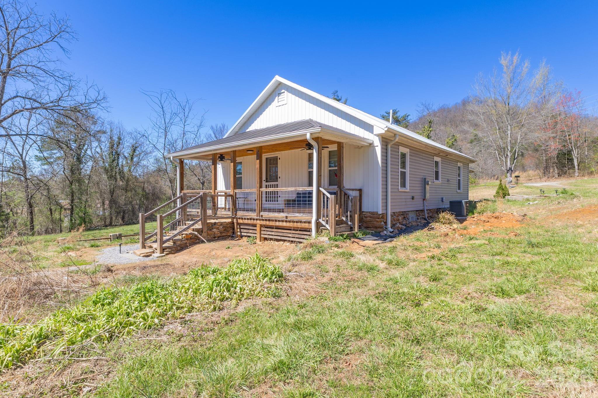 98 Poplar Springs Road, Hiddenite, NC - photo 5 of 38
