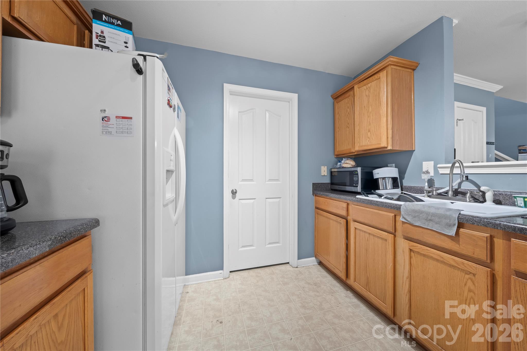 Photo 11 of 5041 Wallace Creek Lane, Charlotte, NC