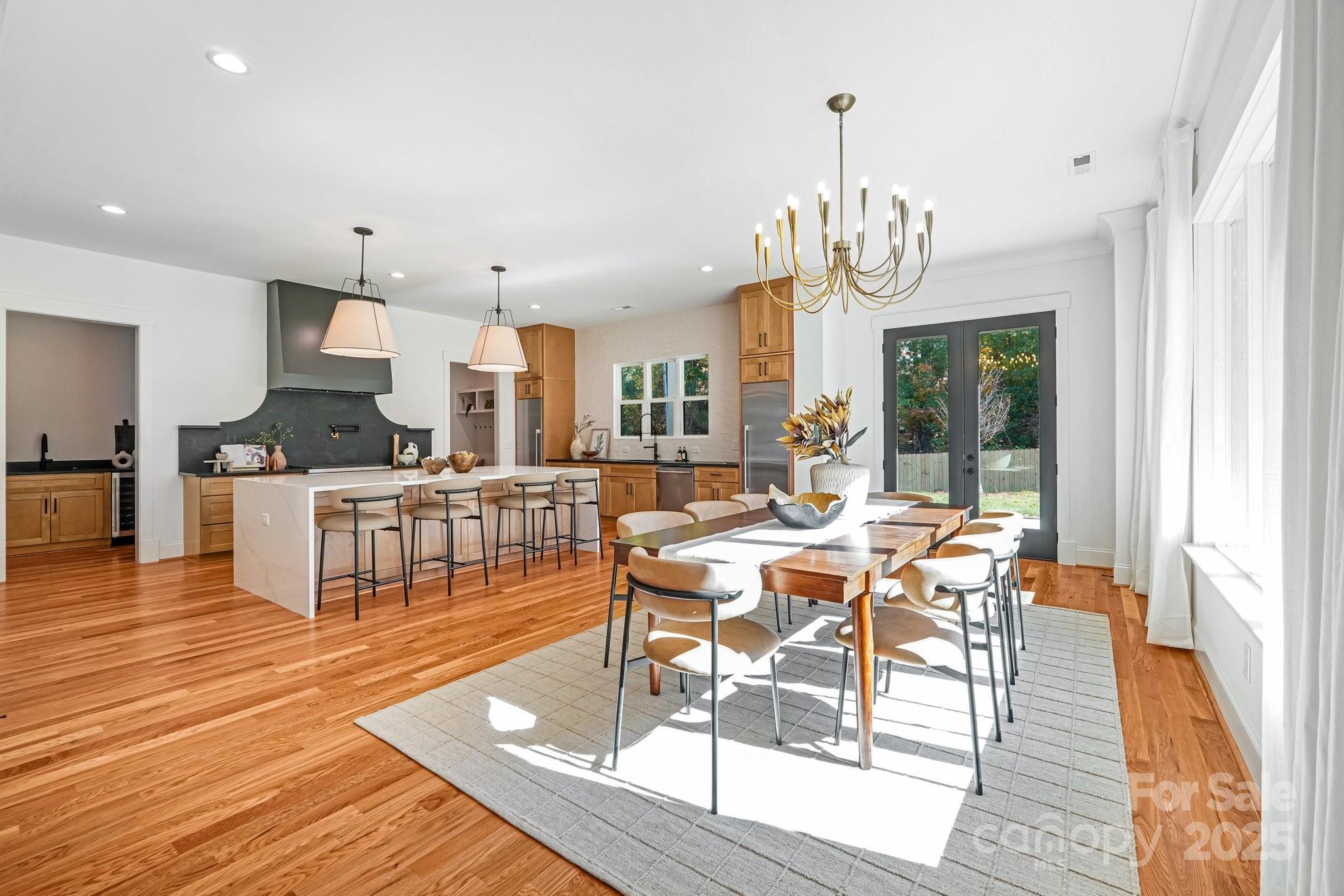 Photo 20 of 132 Sardis Lane, Charlotte, NC