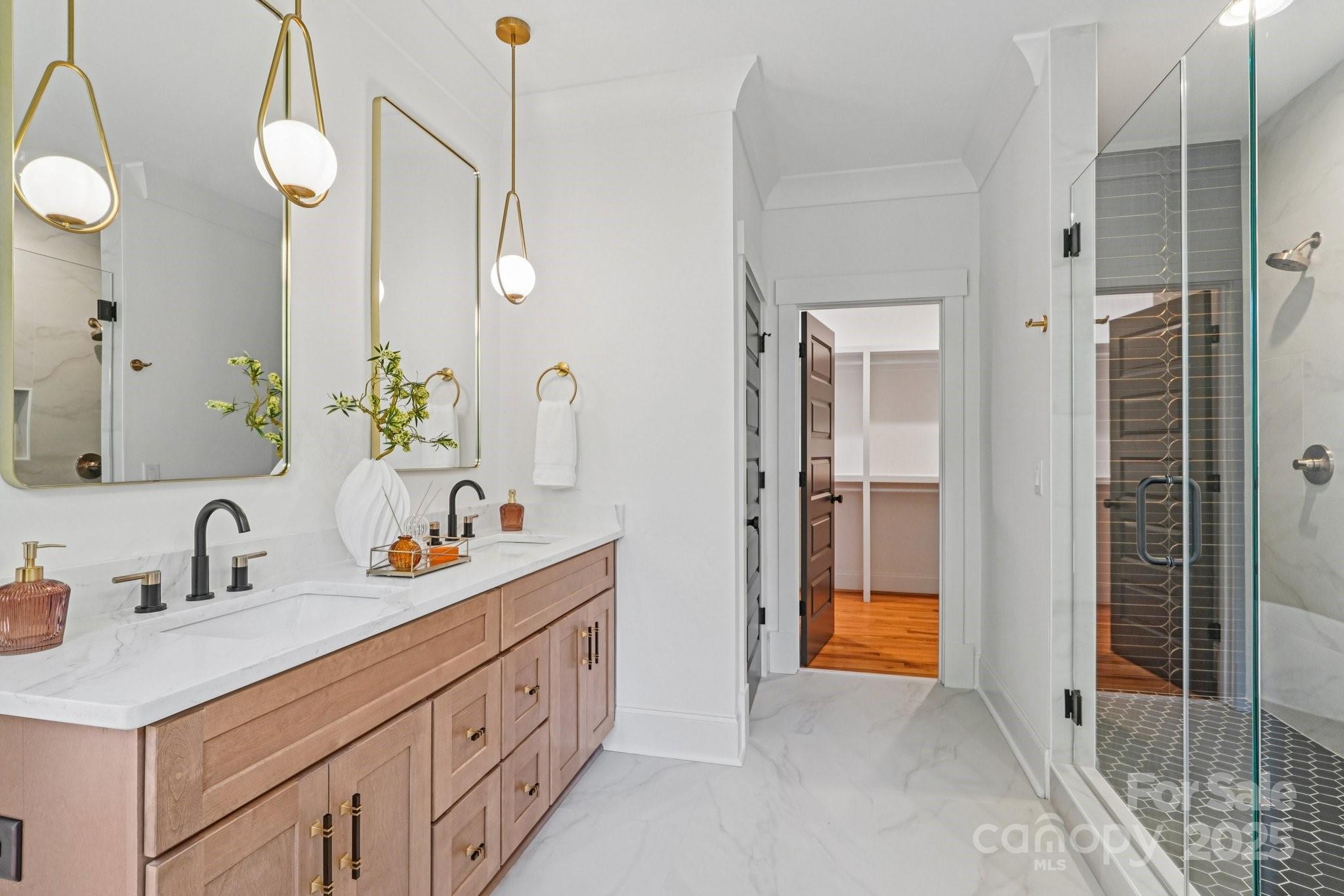 Photo 8 of 132 Sardis Lane, Charlotte, NC