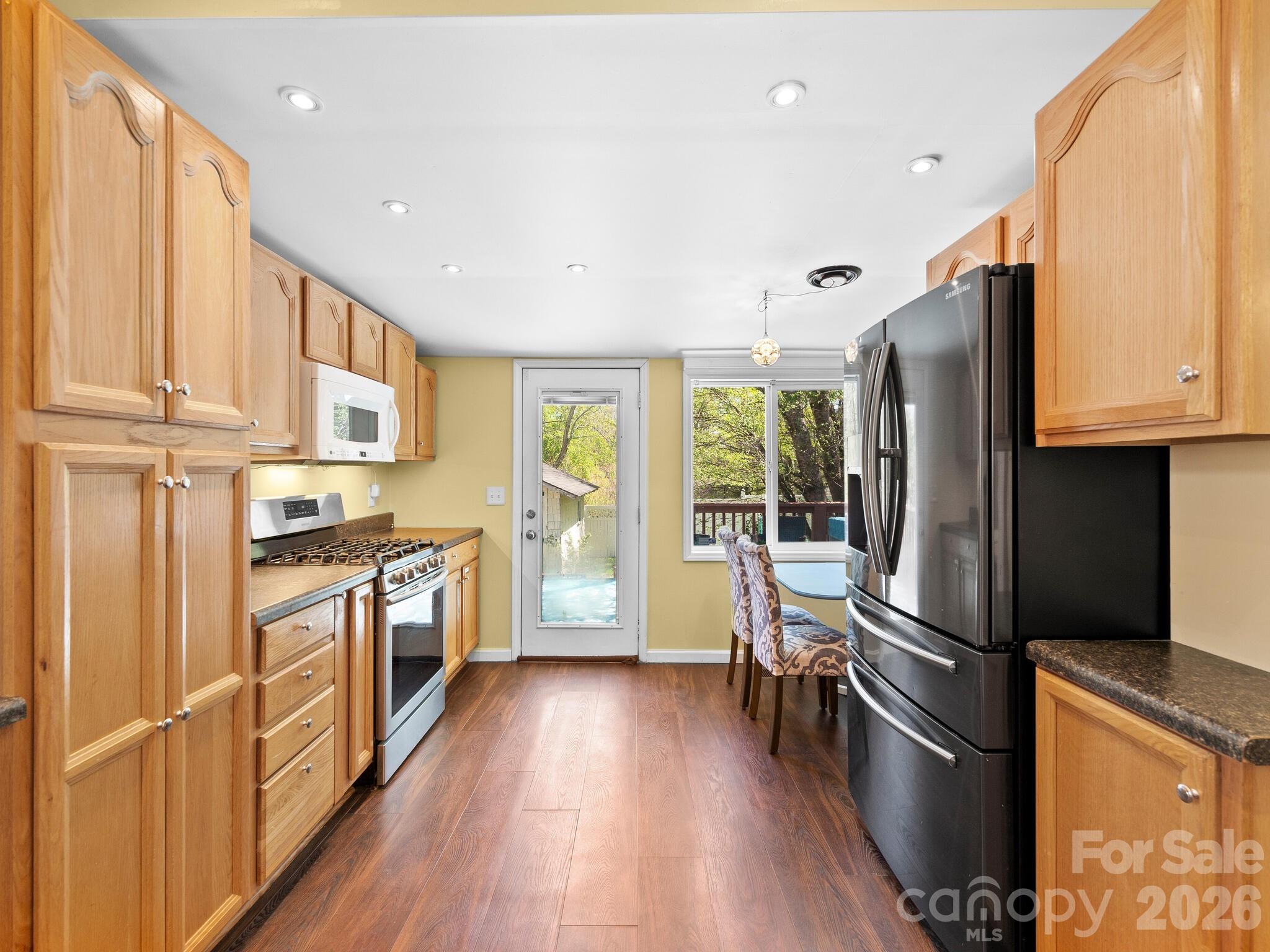 Home for sale at 1614 Ridgewood Boulevard, Hendersonville, NC — photo 13 of 40