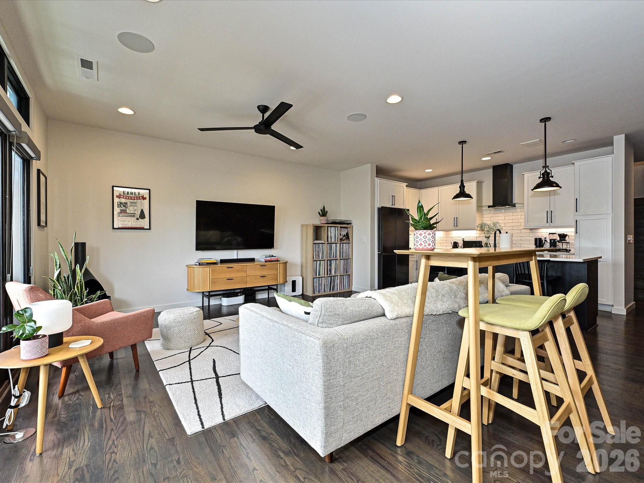 Photo 6 of 432 E 33rd Street, Charlotte, NC