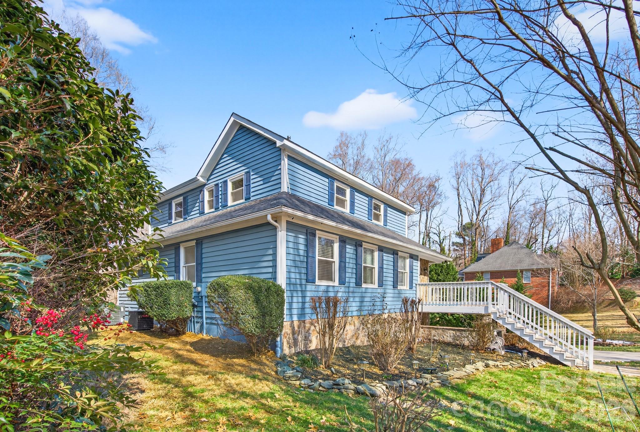 Photo 4 of 4711 Mountain Point Lane, Charlotte, NC