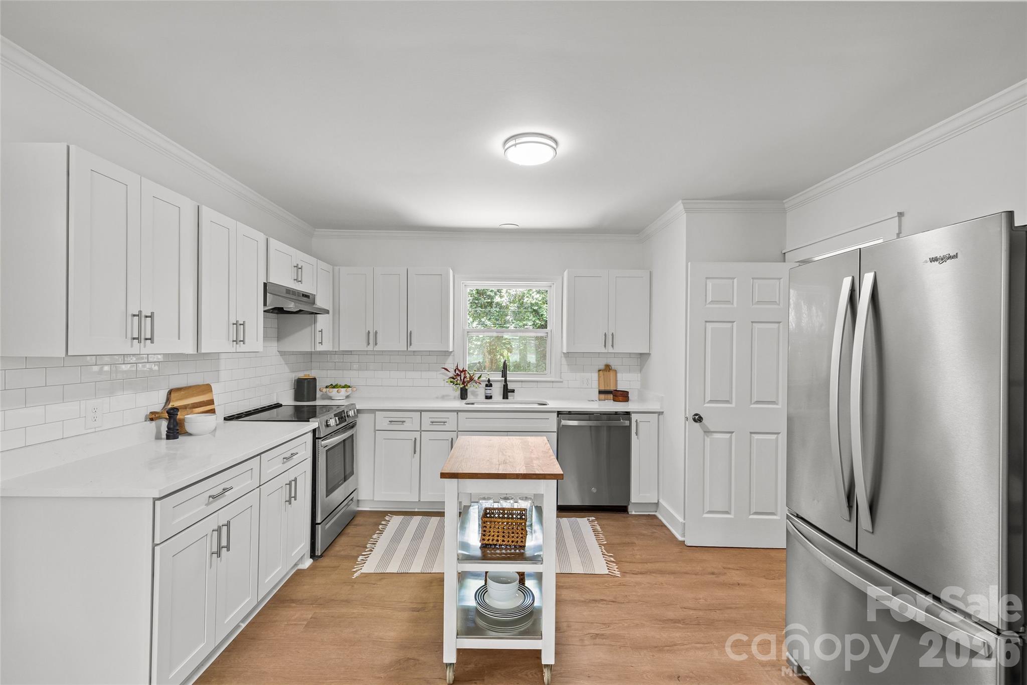 1915 Birchcrest Drive, Charlotte, NC - photo 9 of 26