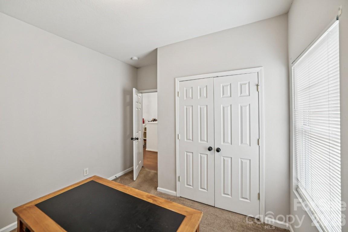 Photo 16 of 2731 Meadow Knoll Drive, Charlotte, NC