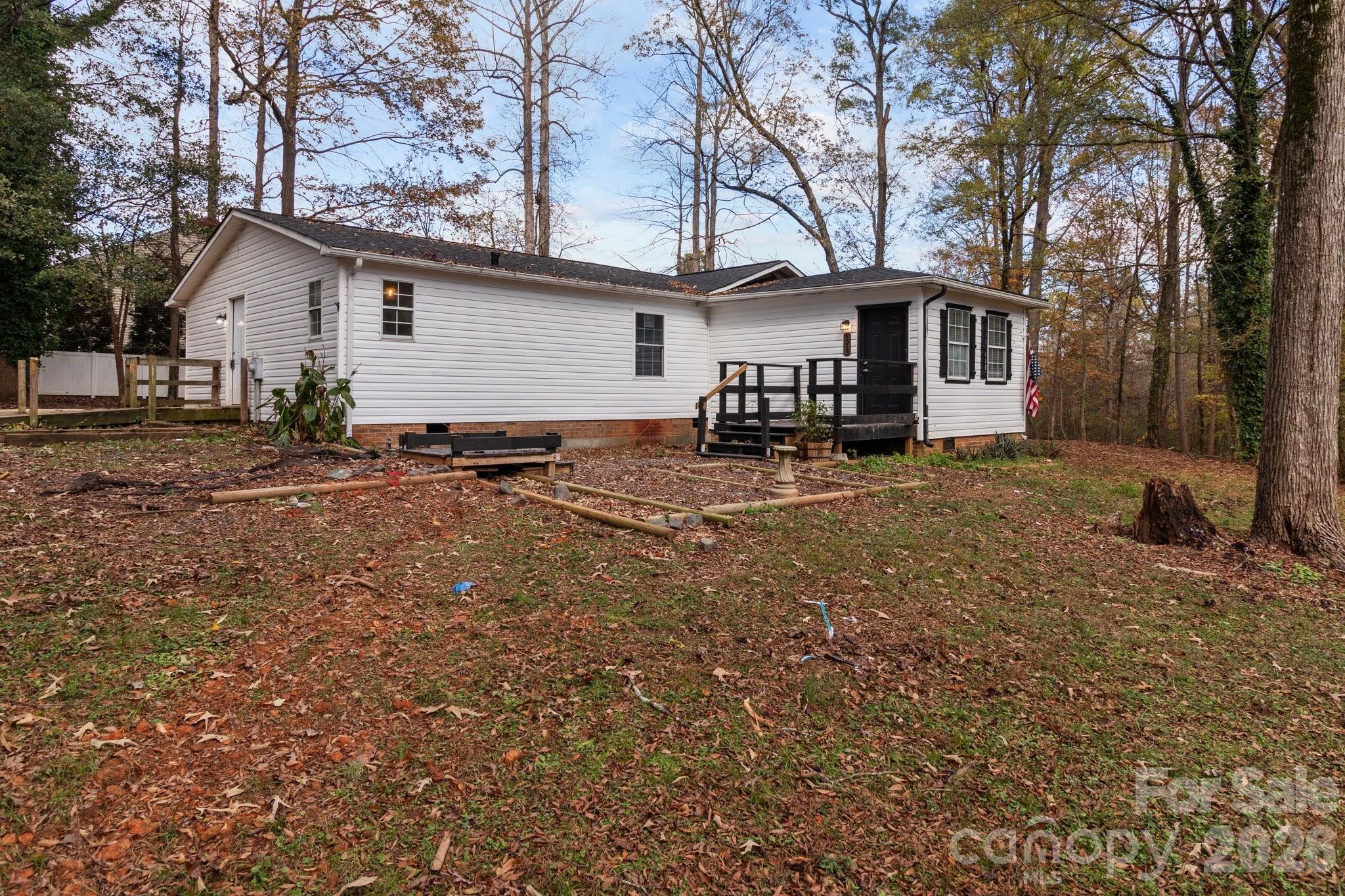 Photo 2 of 4642 Mcclure Road, Charlotte, NC