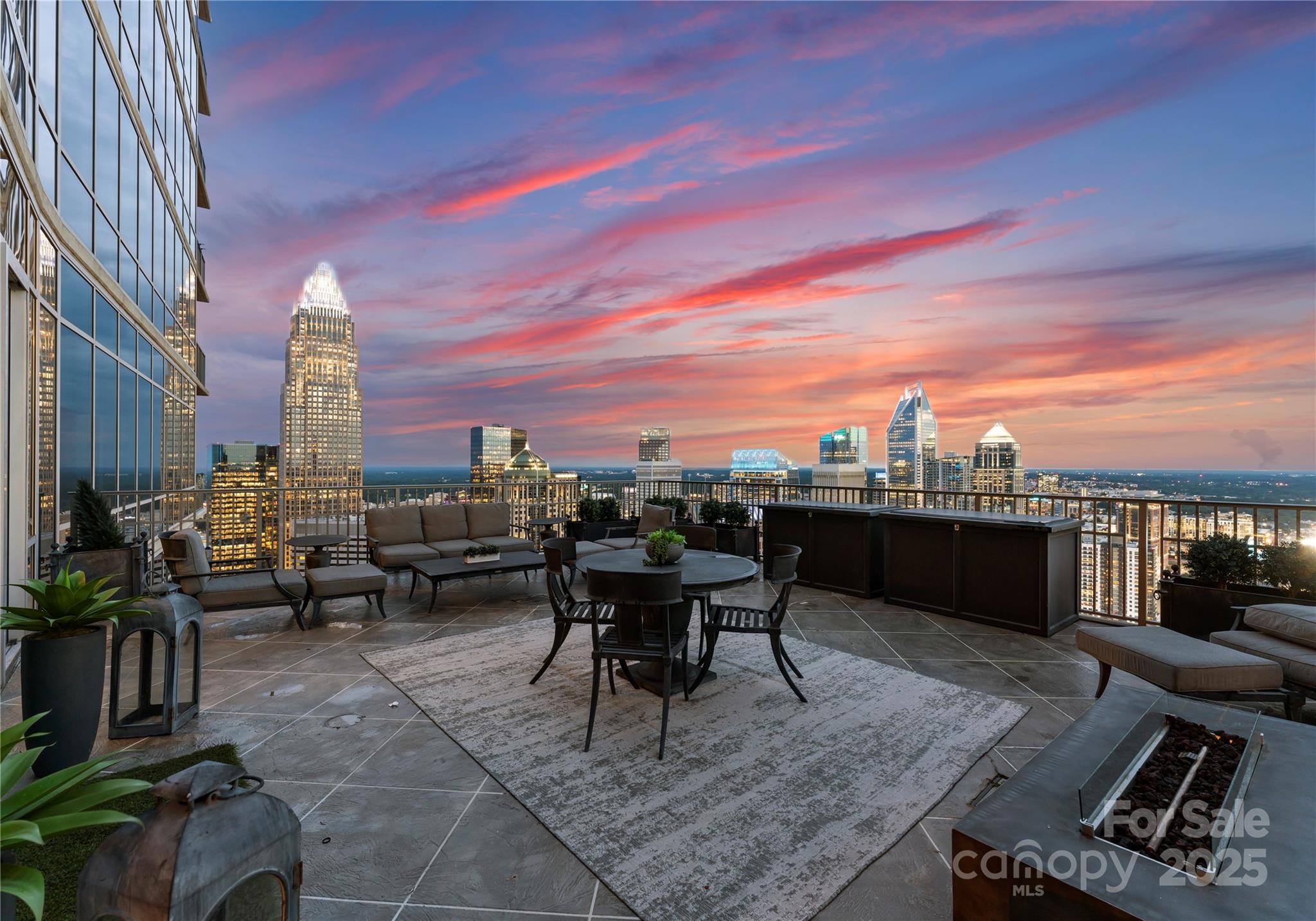 Photo 2 of 215 N Pine Street4301/4302, Charlotte, NC