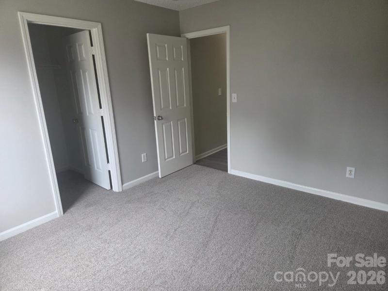 Photo 7 of 821 Lakehill Road, Charlotte, NC