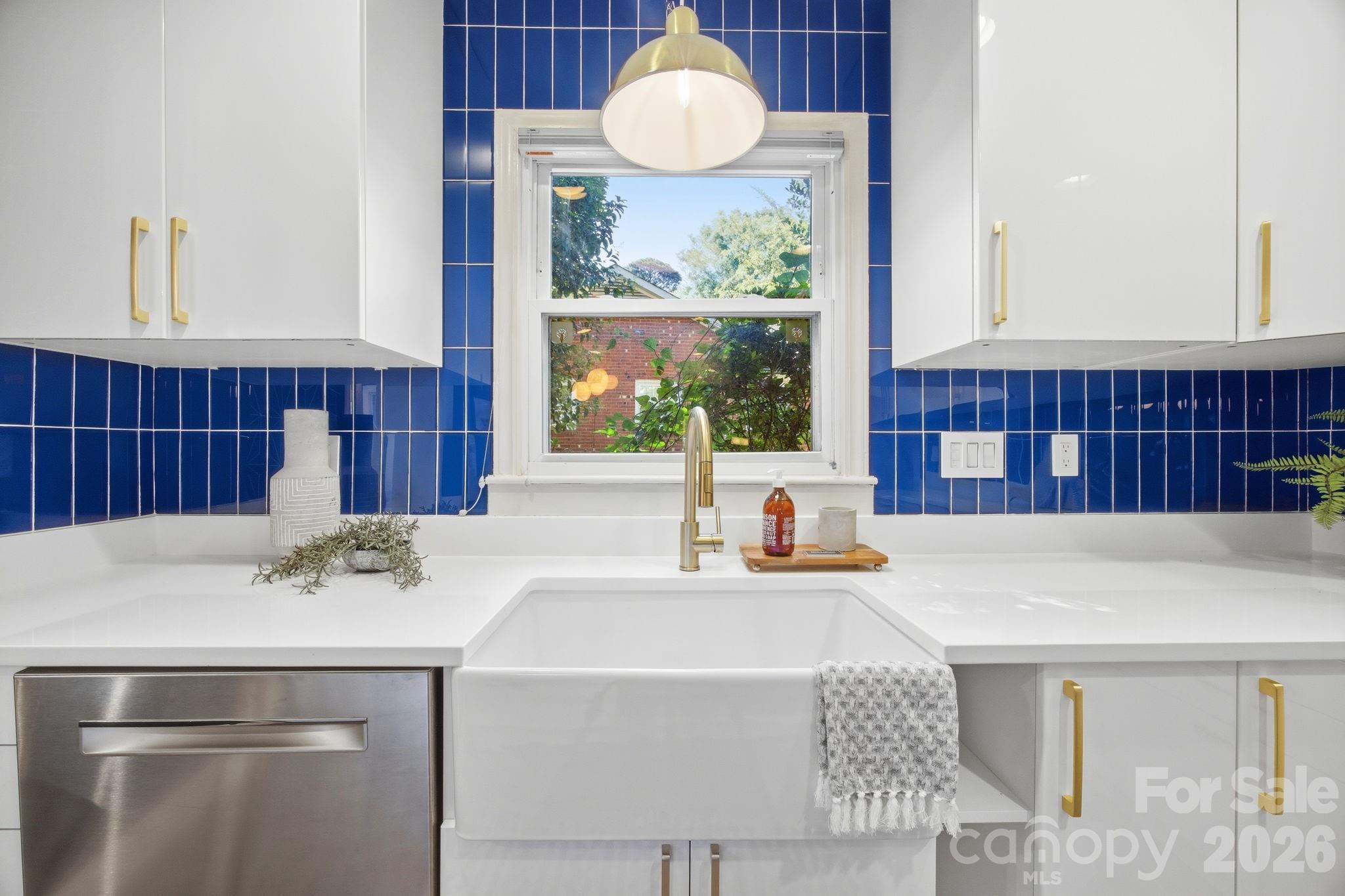 1941 Bentley Place, Charlotte, NC - photo 11 of 36