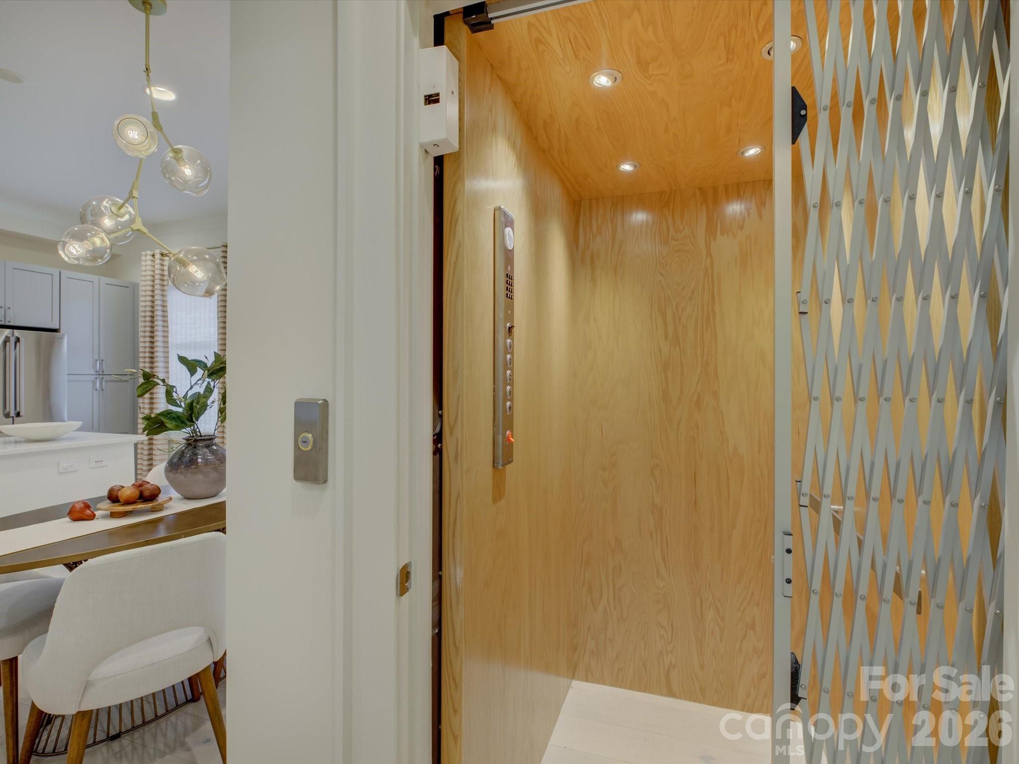 Photo 15 of 335 E Tremont Avenue, Charlotte, NC