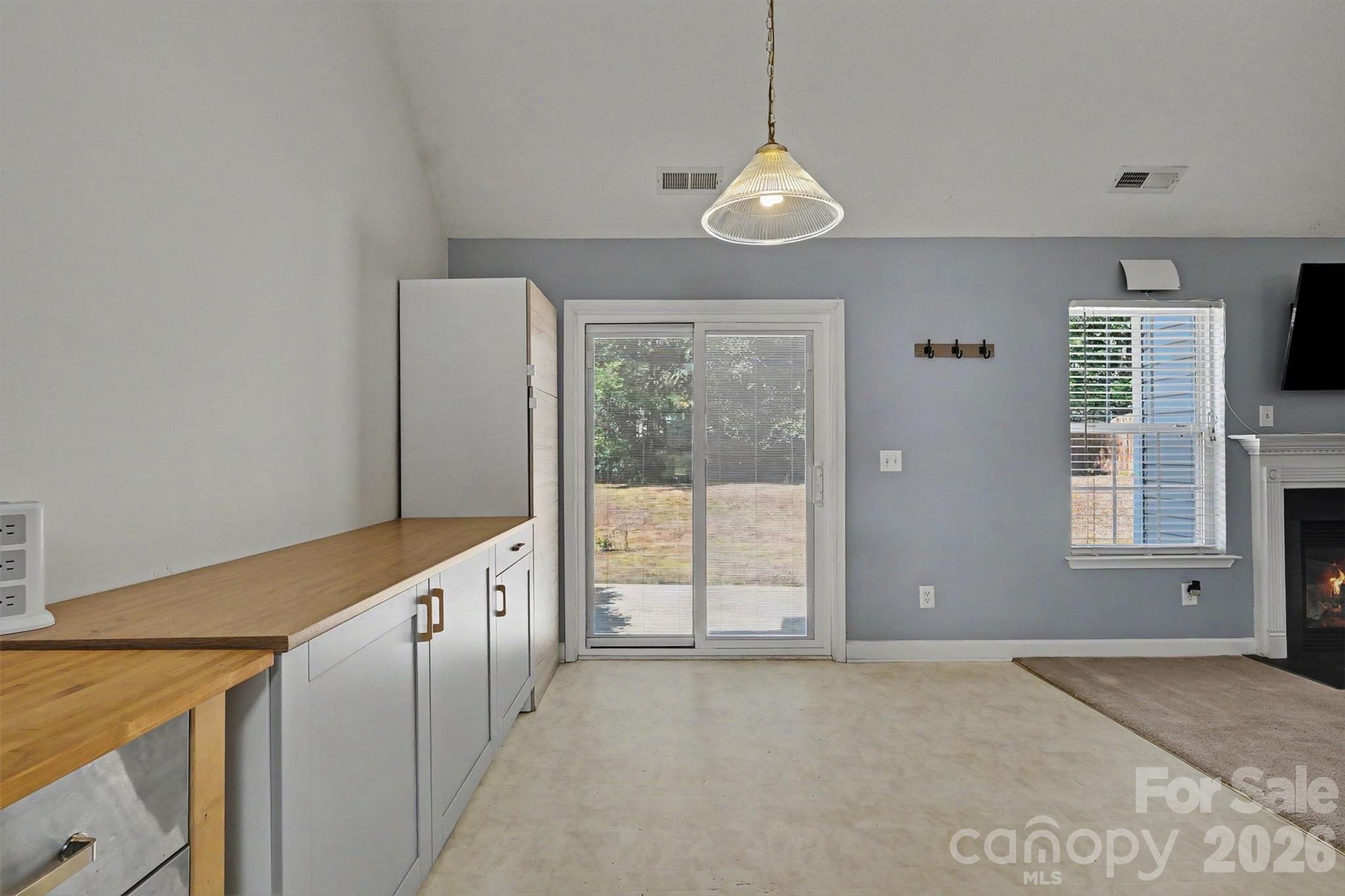 Photo 16 of 9229 Simonton Drive, Charlotte, NC